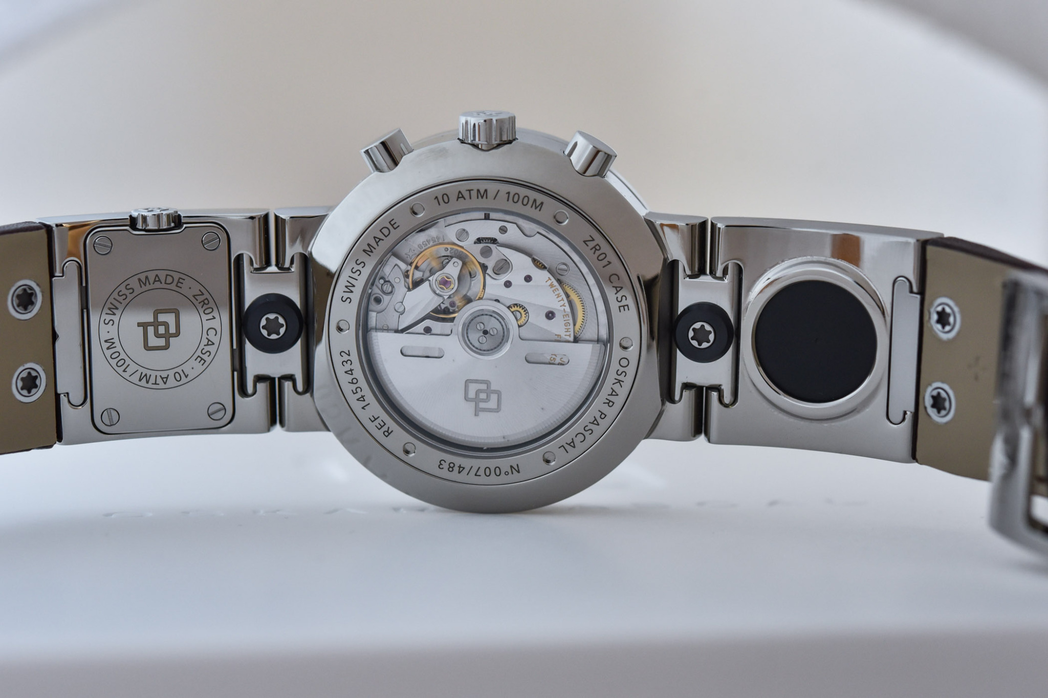Hands-On - Oskar Pascal OP483 Chronograph With Pods (Specs & Price)