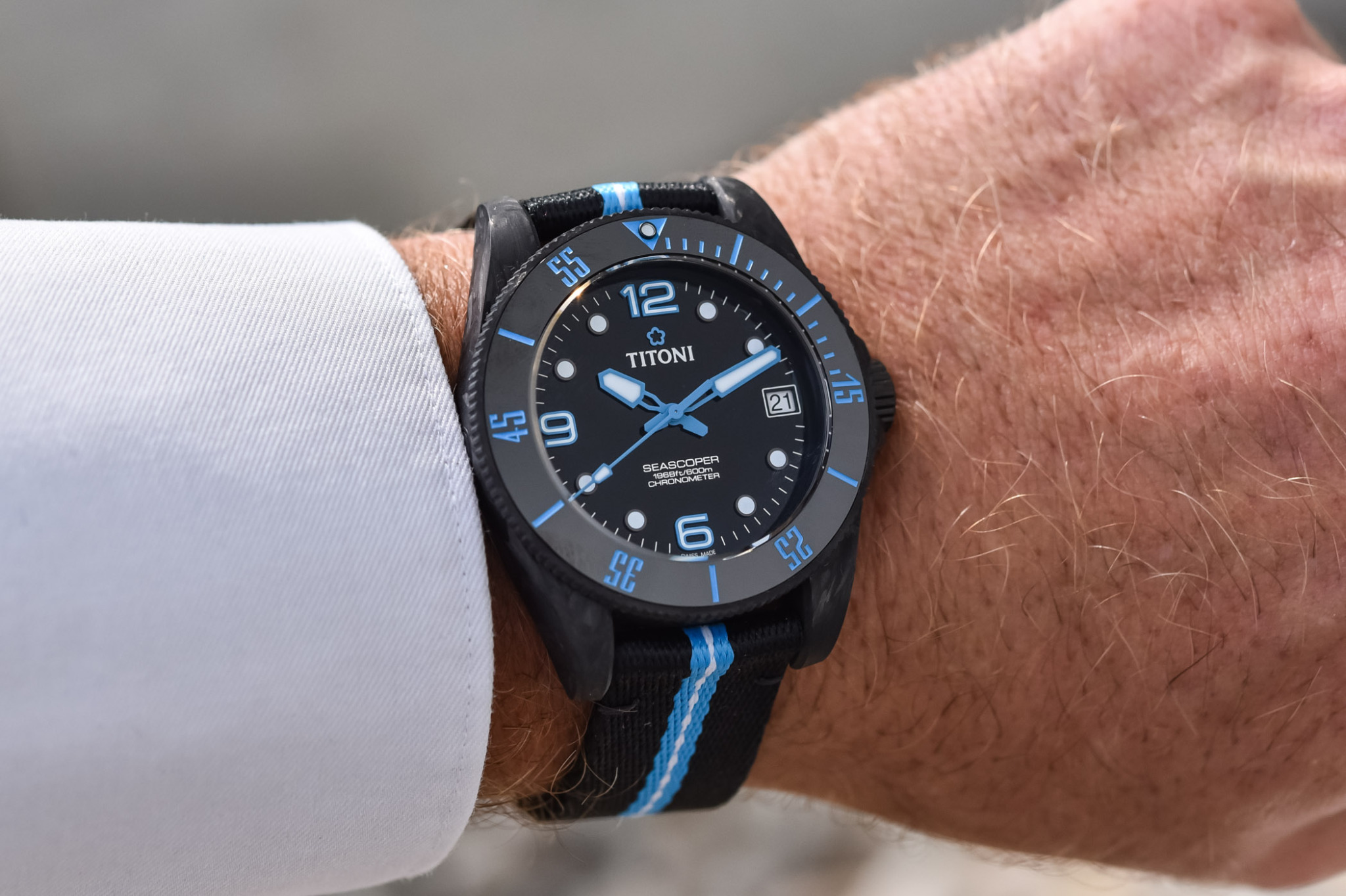 Video-review - The Titoni Seascoper 600 CarboTech Chronometer