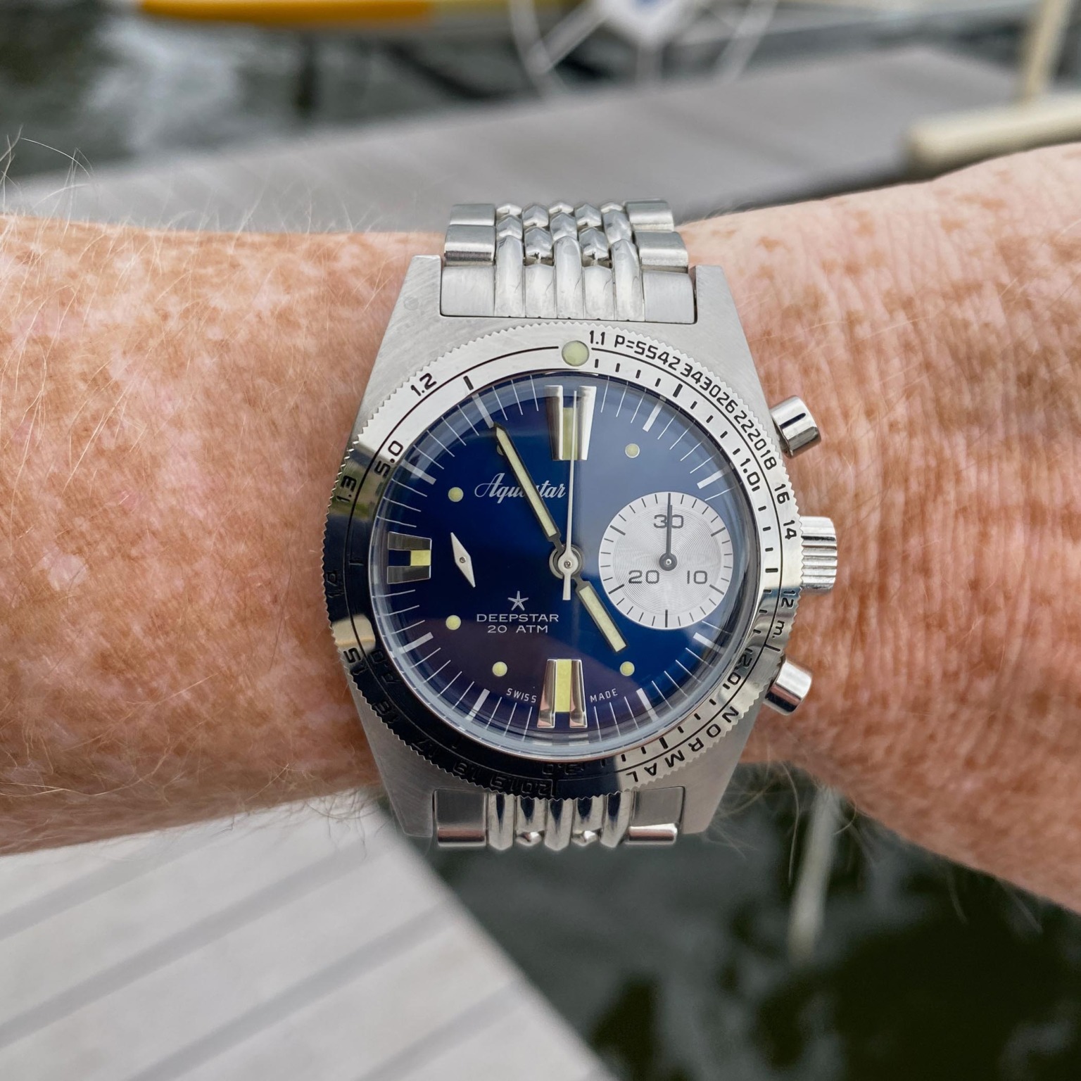 Hands-On Review - The 2022 Aquastar Deepstar 39mm (Specs, Price)