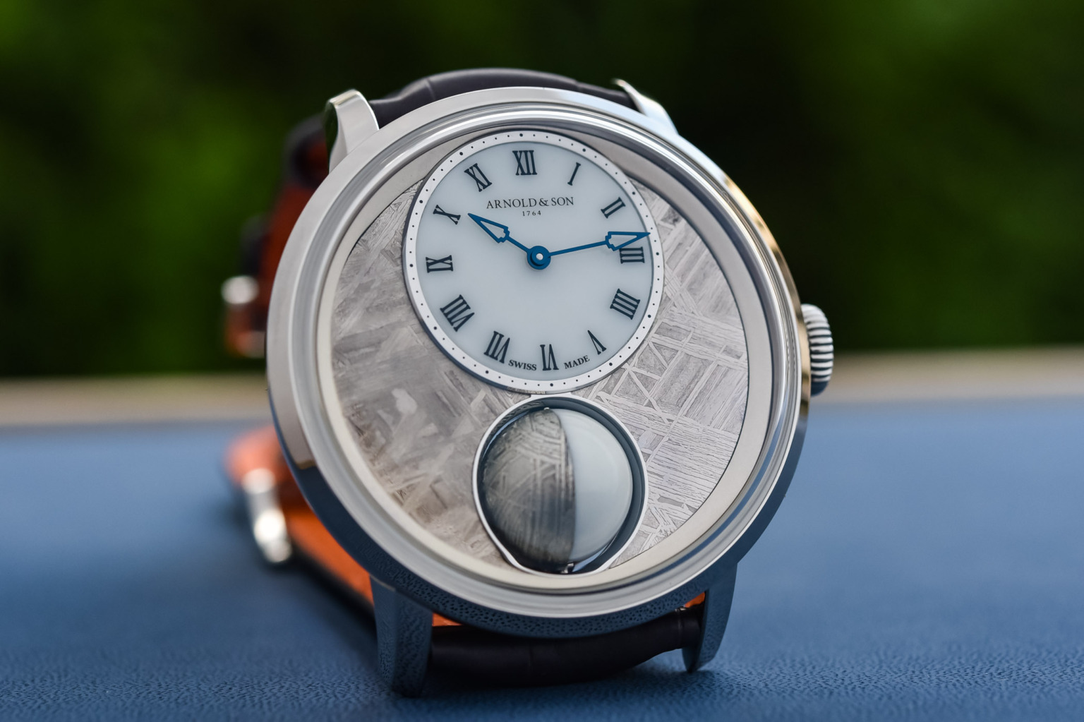 Hands-On - Arnold & Son Luna Magna Platinum Meteorite (Price)