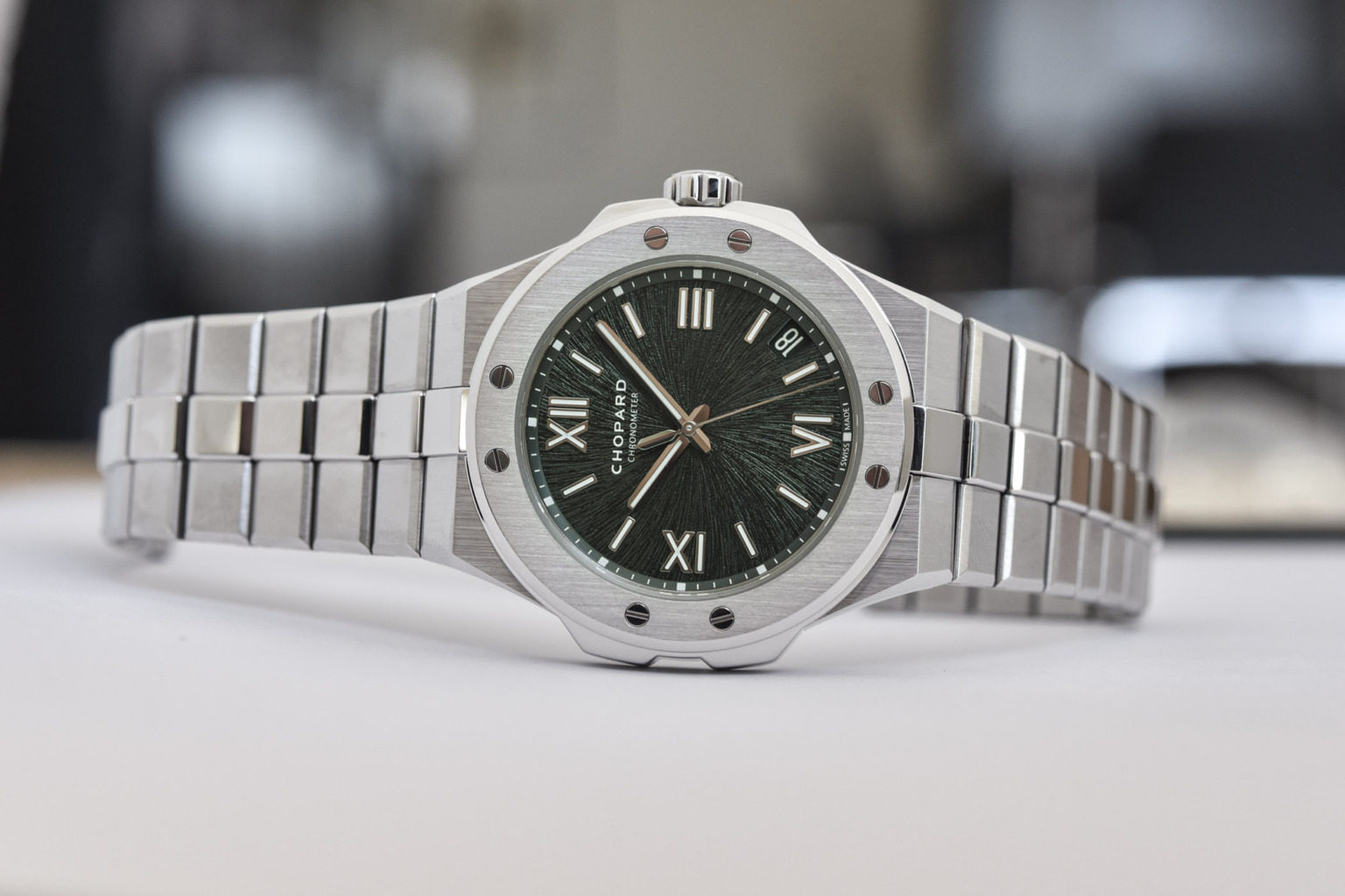 Hands-On - Chopard Alpine Eagle 41mm Pine Green Dial (Specs & Price)