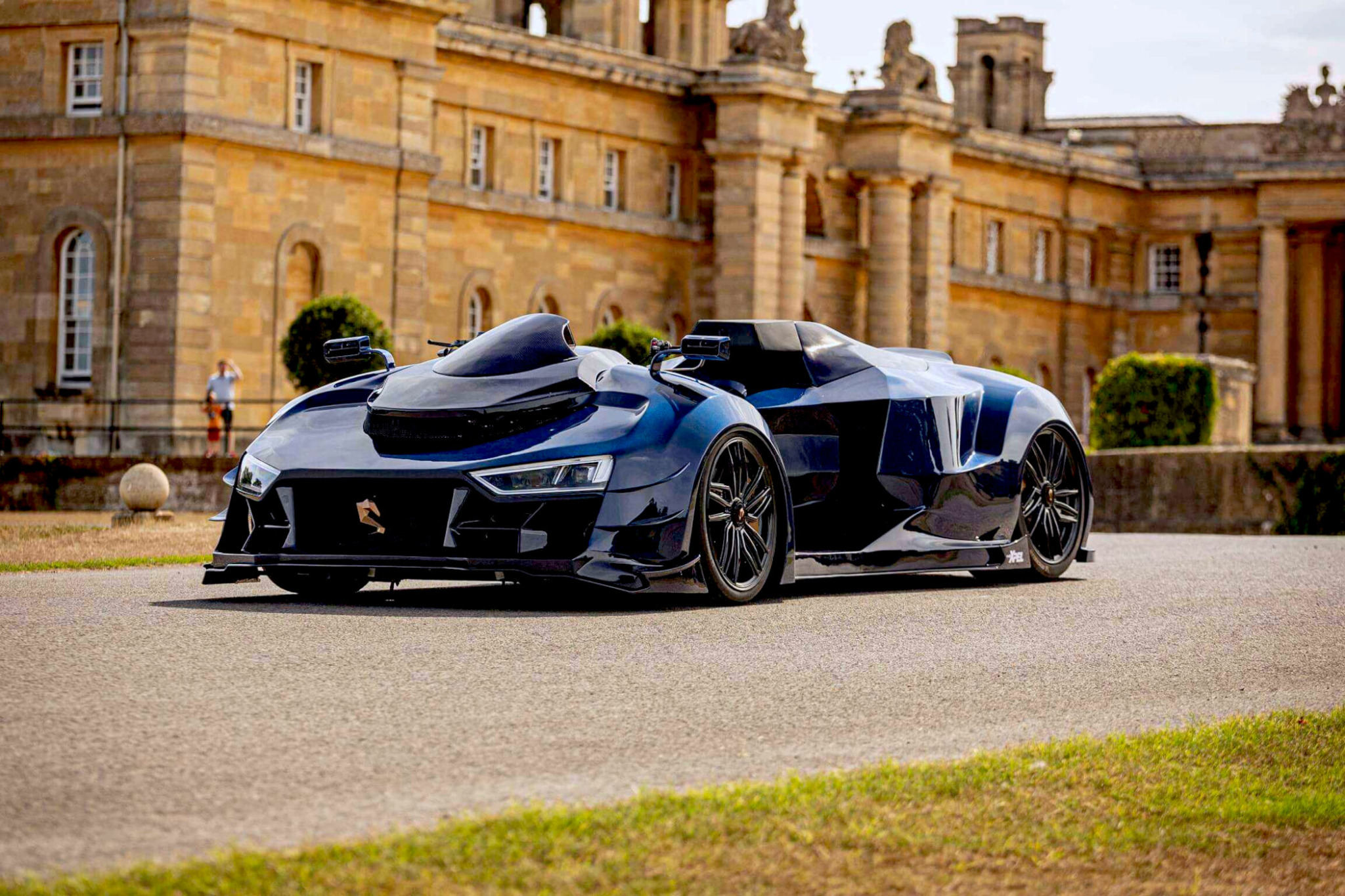 Petrolhead Corner - The insane Engler Desat Super-Quad