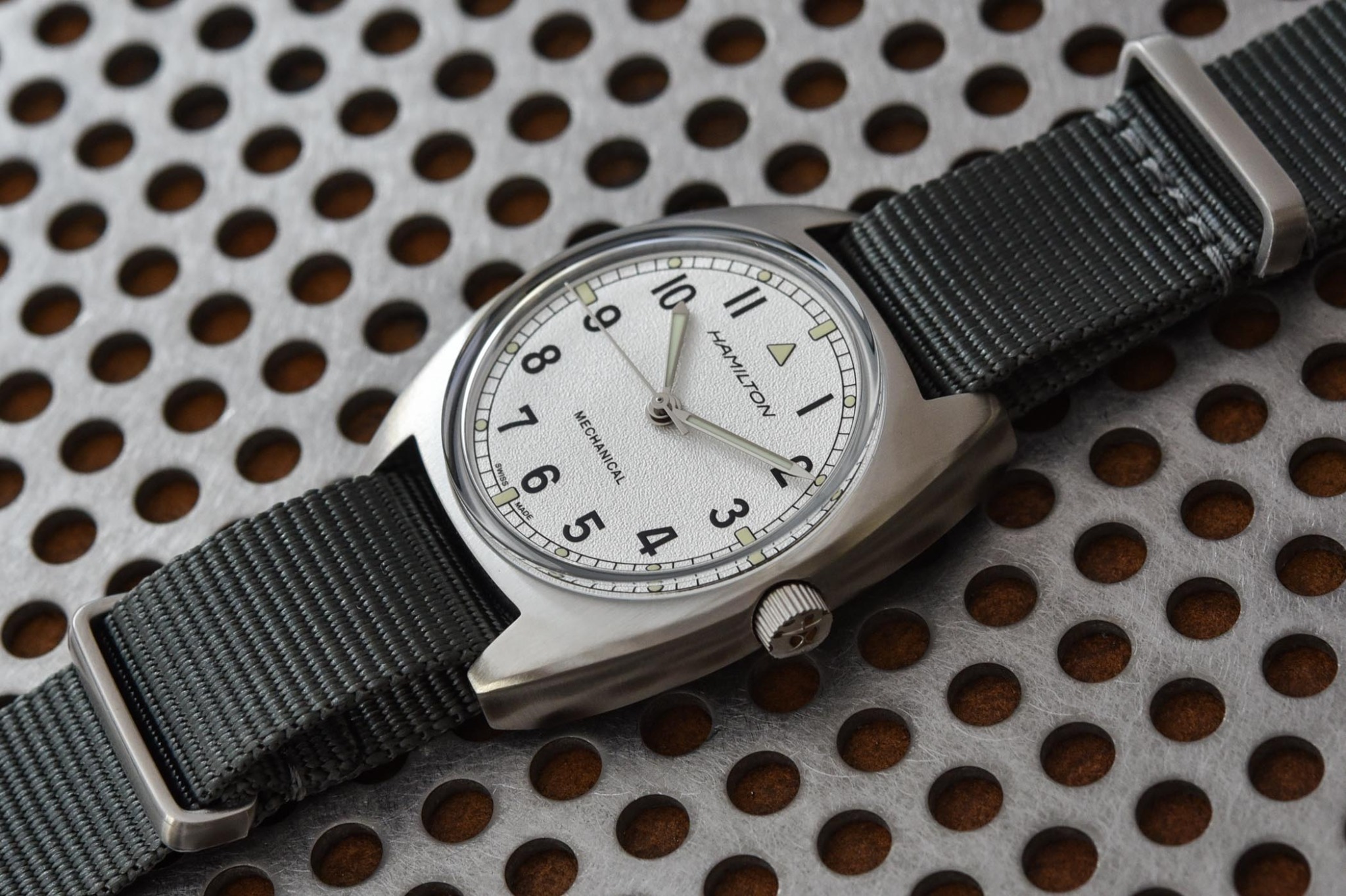 Hands-On - New Blue / White Hamilton Khaki Aviation Pilot Pioneer ...
