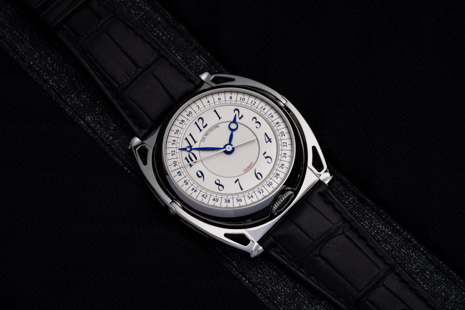 Introducing - The spectacular De Bethune DB Kind of Two Jumping GMT