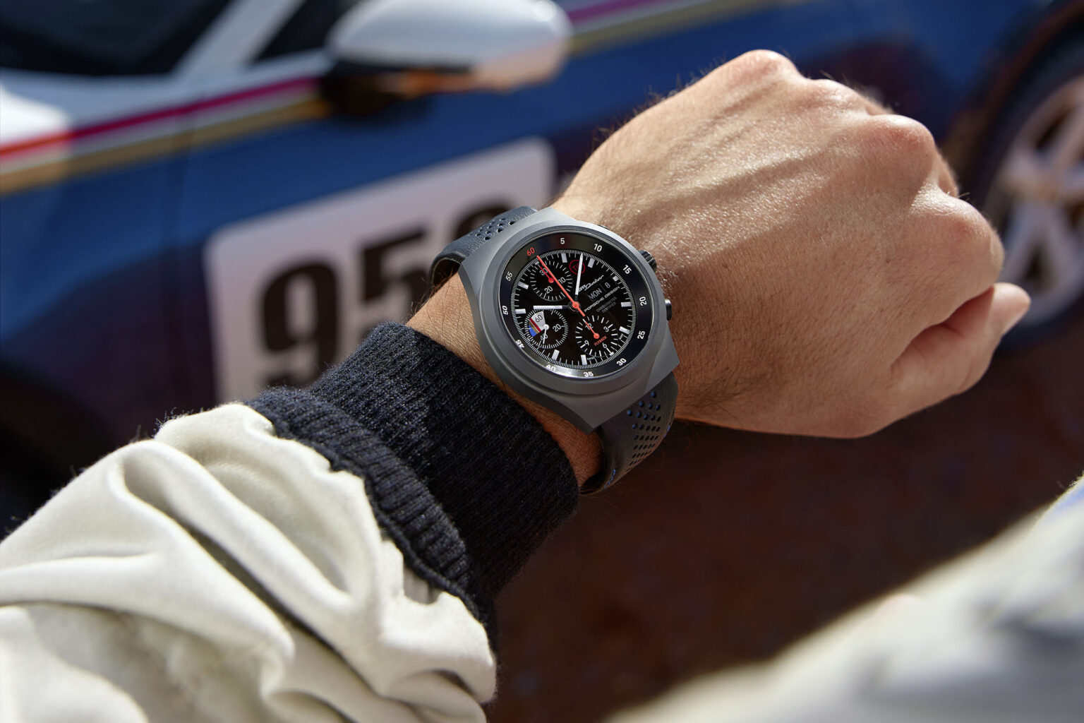 Neue Uhr: Porsche Design Chronograph 1-911 Dakar