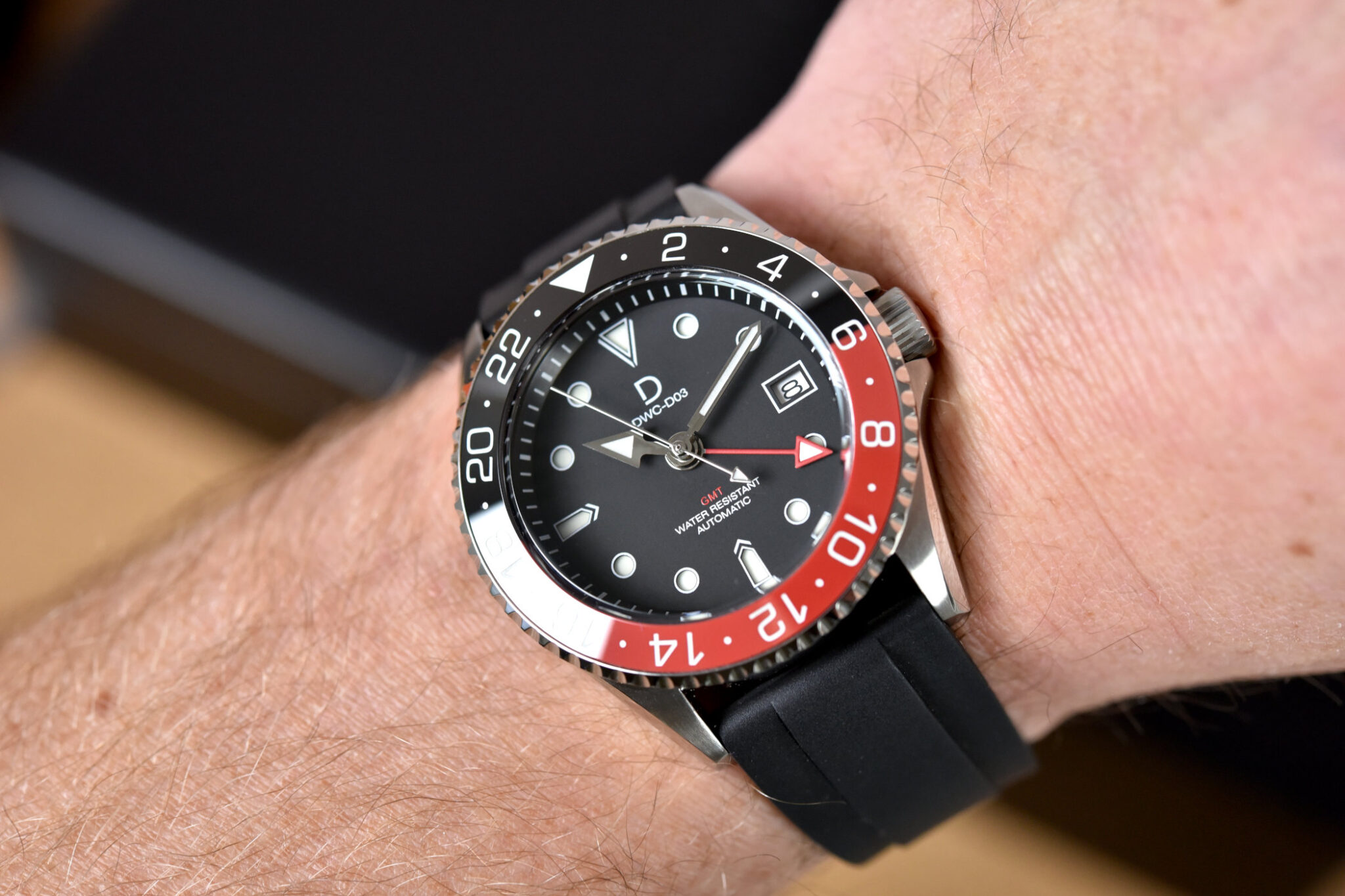 Hands-on - My experience building a DIY Watch Club GMT Diver