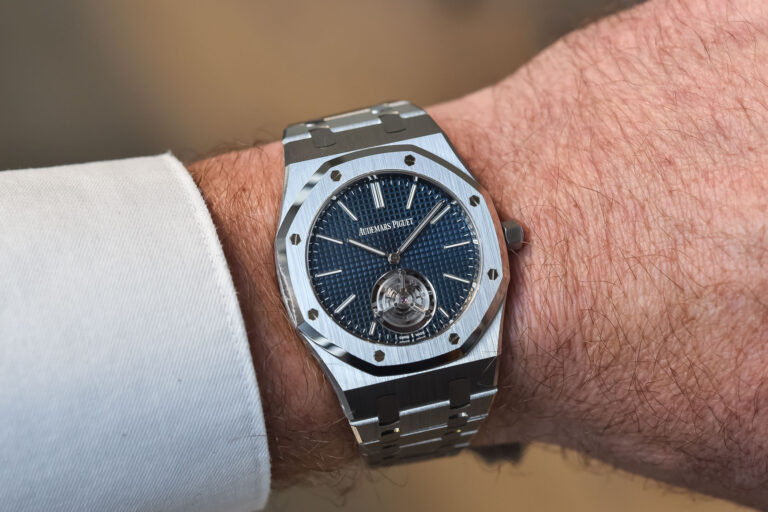 Hands-On Audemars Piguet Royal Oak Selfwinding Flying Tourbillon Extra ...