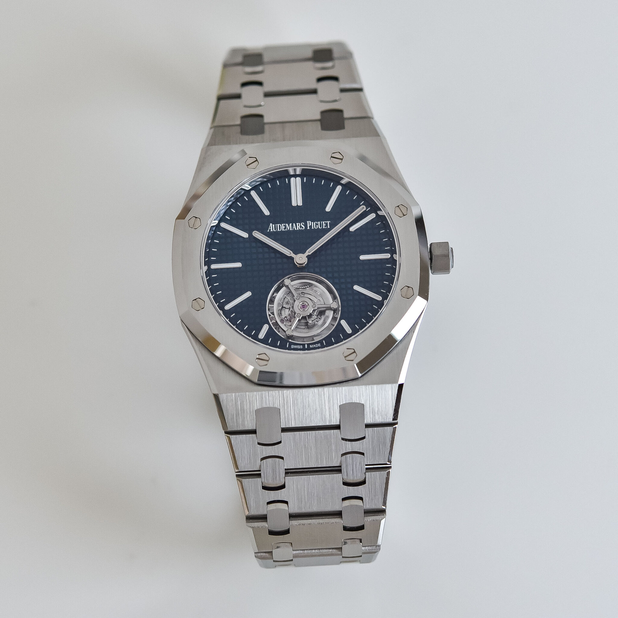 Hands-On Audemars Piguet Royal Oak Selfwinding Flying Tourbillon Extra ...