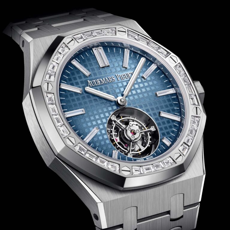 Three AP Royal Oaks In 41mm White Gold Cases With Smoked Light Blue ...