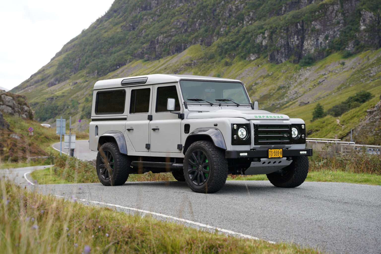 The mad scientists of The Landrovers have electrified a Defender