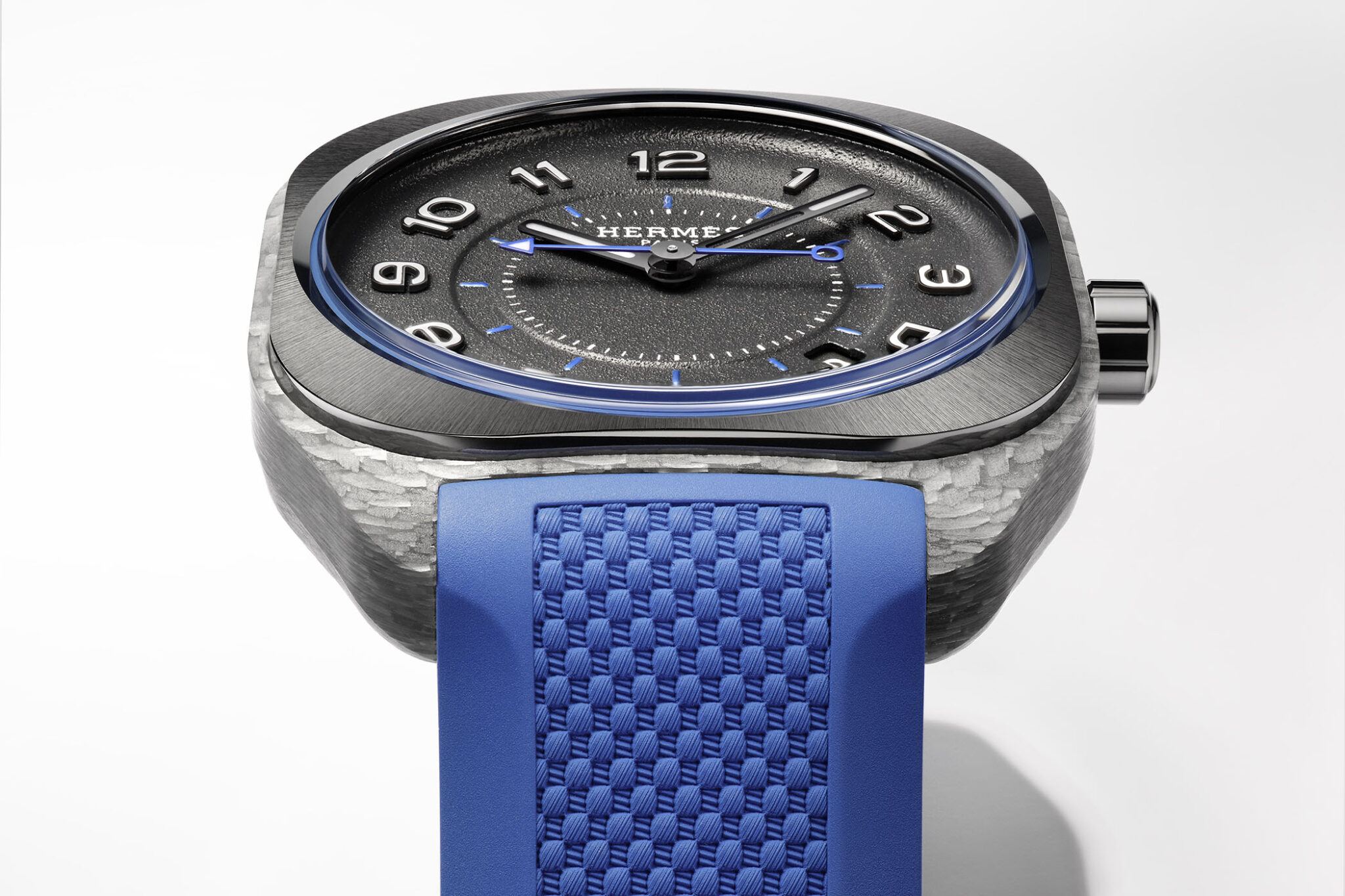 New High-Tech Material And Bright Colours For The Hermès H08