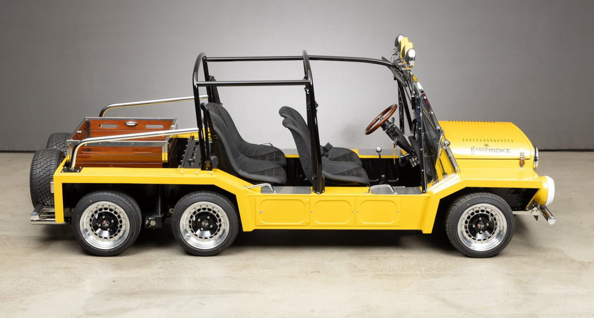 Petrolhead Corner - 6-wheel Mini Moke, Hot Wheels Twin Mill & A Wide MGB