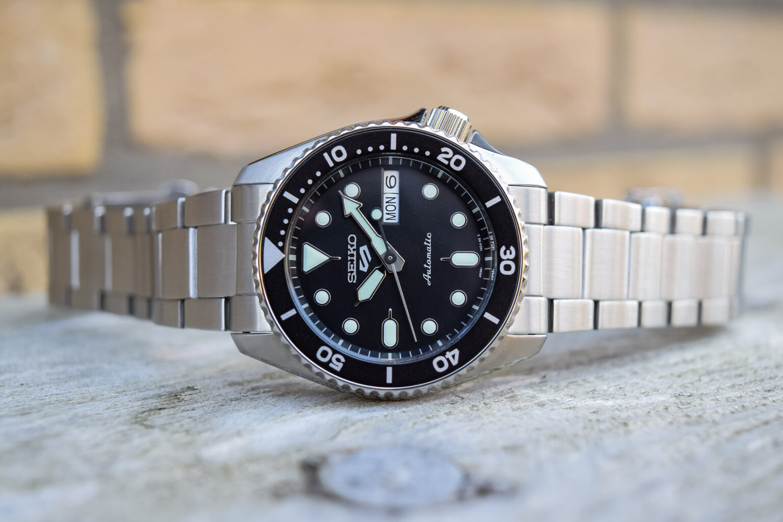 Hands-On With The Seiko 5 Sports SKX Series 38mm Collection