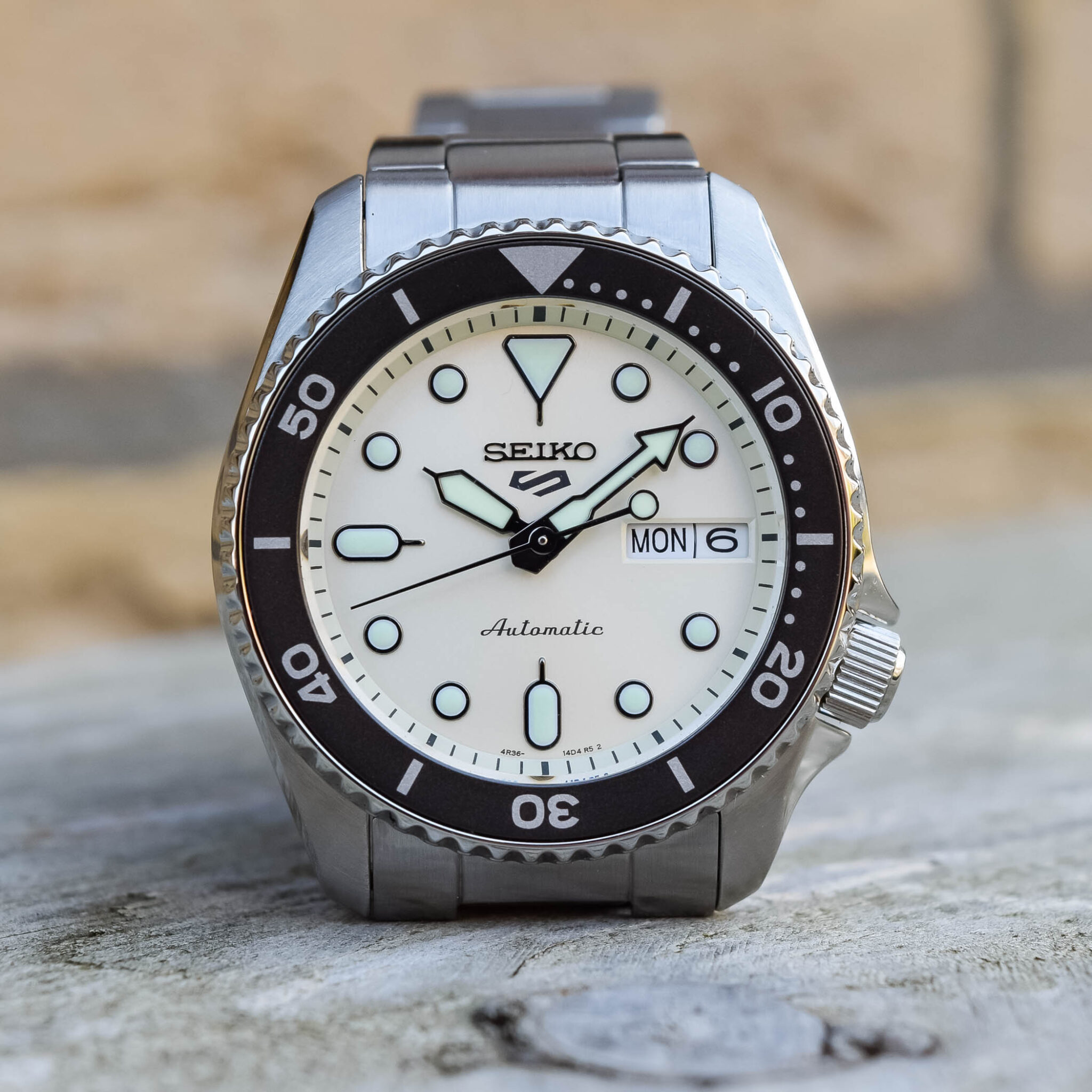 Hands-On With The Seiko 5 Sports SKX Series 38mm Collection