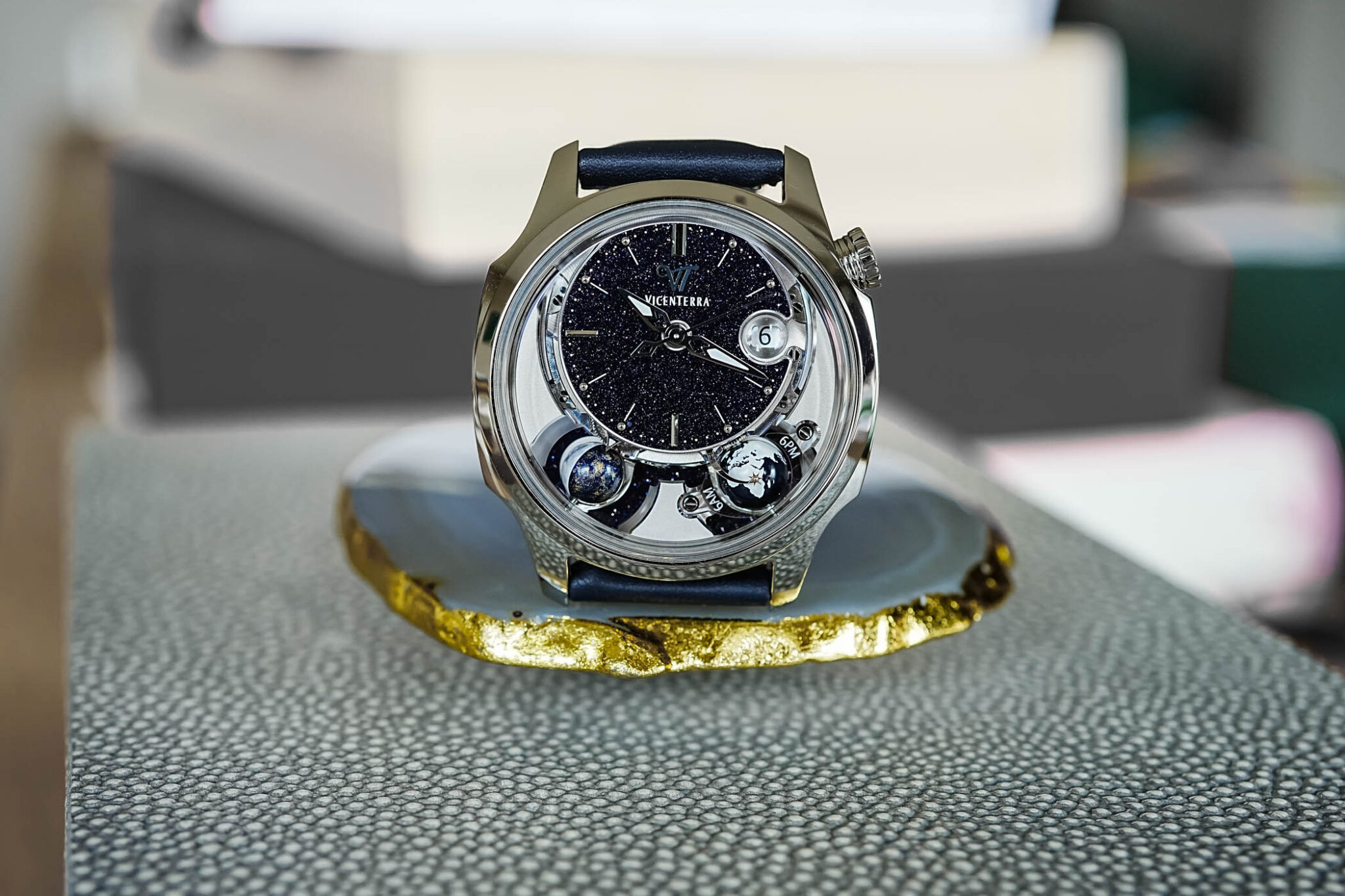 Hands-On With the Mesmerizing Vicenterra Astroluna T1 Aventurine