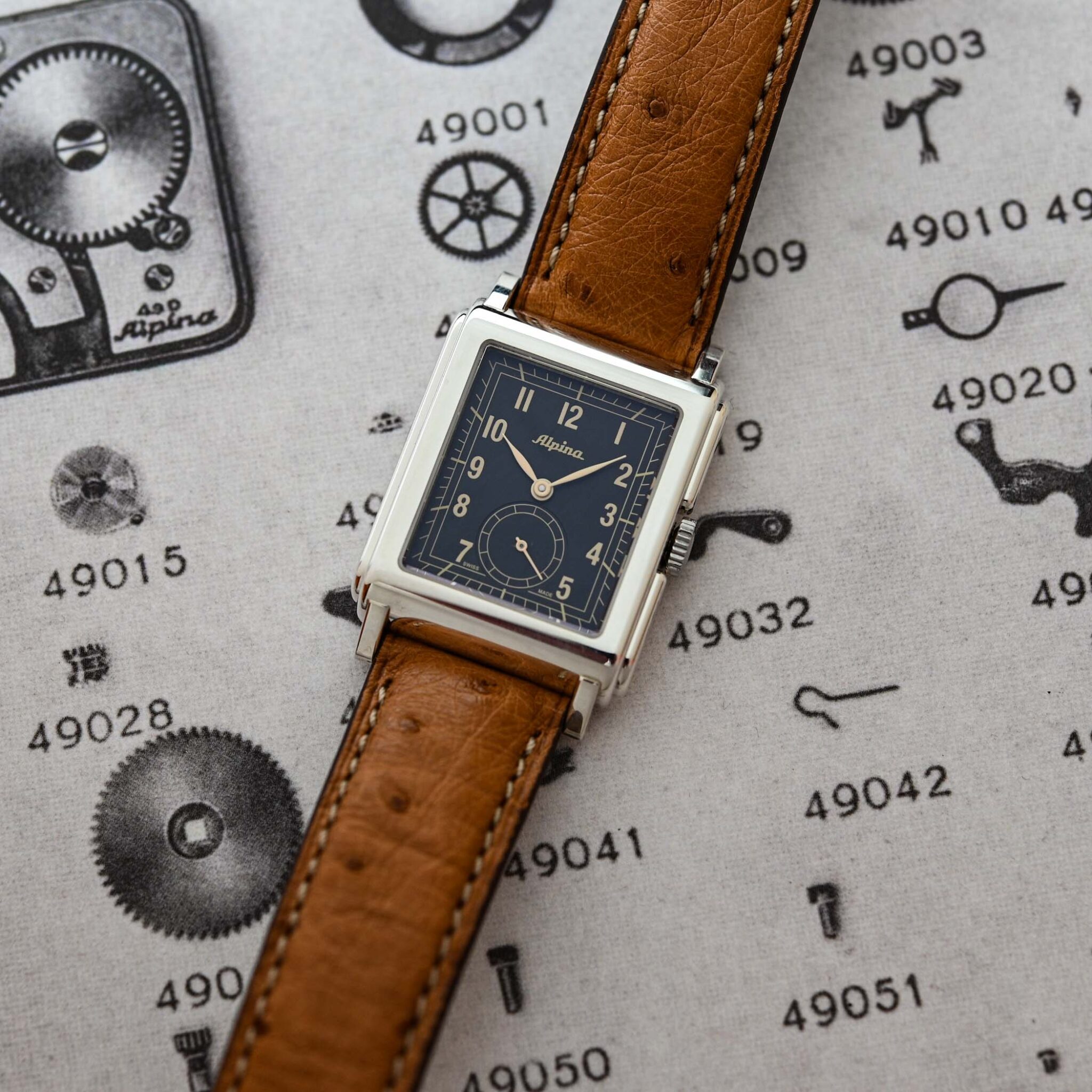 Introducing The Alpina Heritage Carrée Mechanical 140 Years, With NOS ...