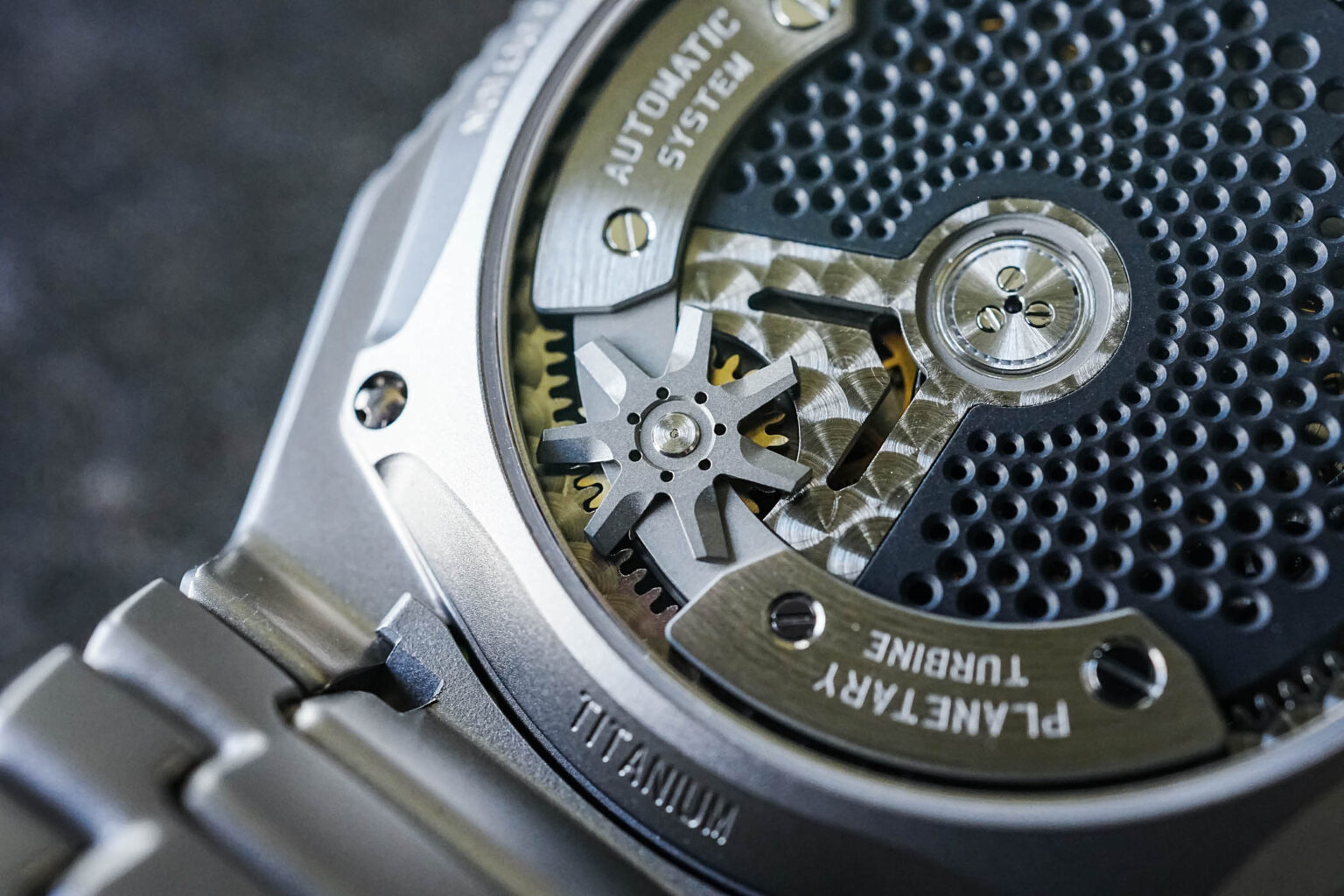 Hands-On: The Full-Titanium Urwerk UR-100V Magic T