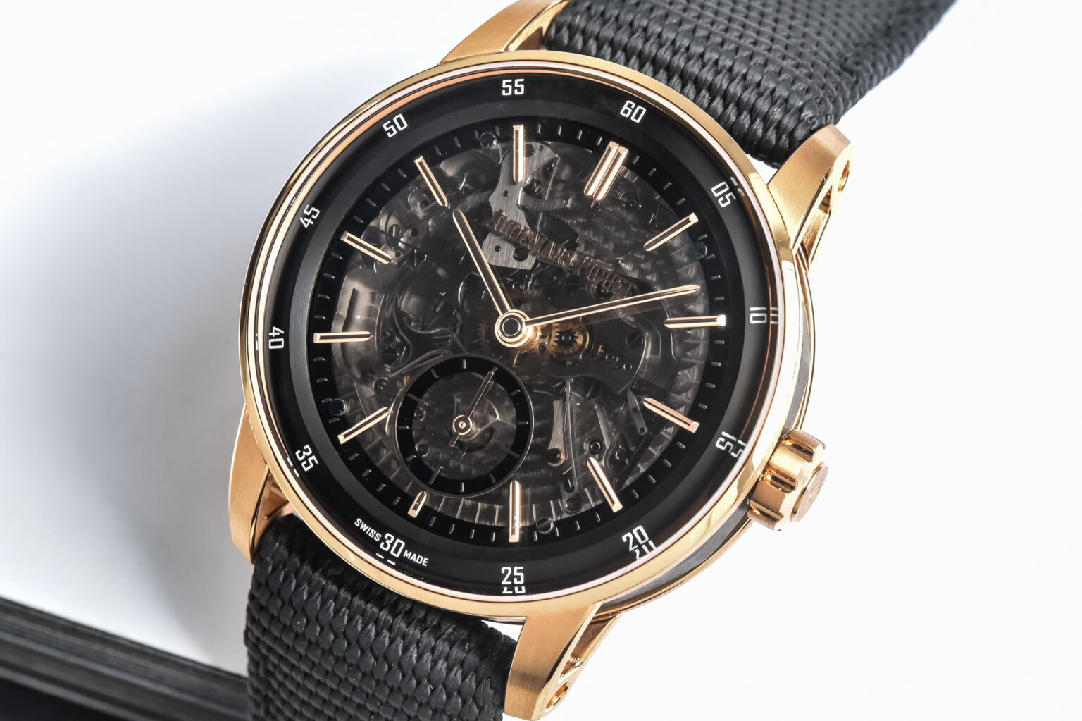 Hands-On: The Sapphire Dial AP Code 11.59 Minute Repeater Supersonnerie