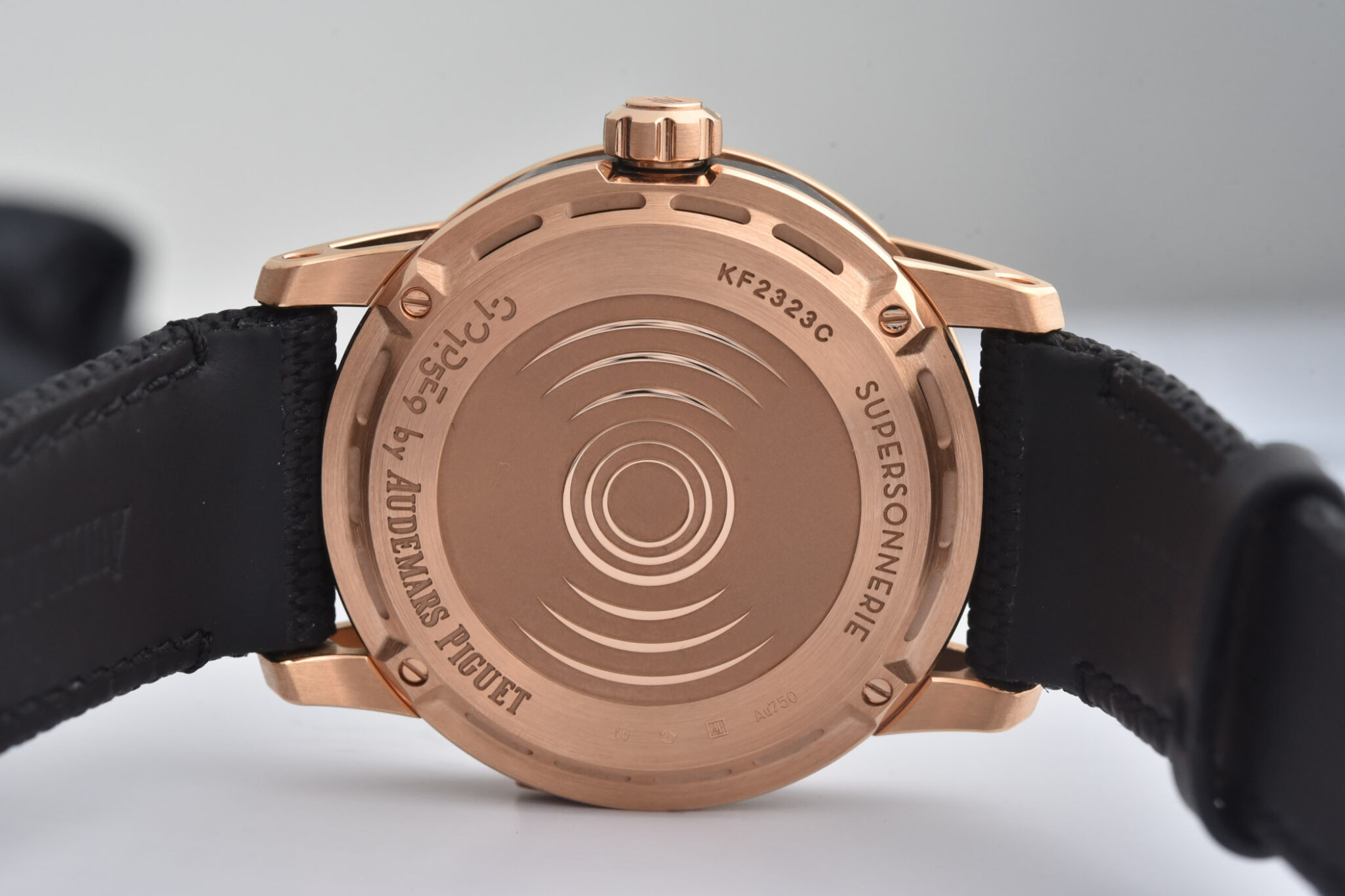 Hands-On: The Sapphire Dial AP Code 11.59 Minute Repeater Supersonnerie