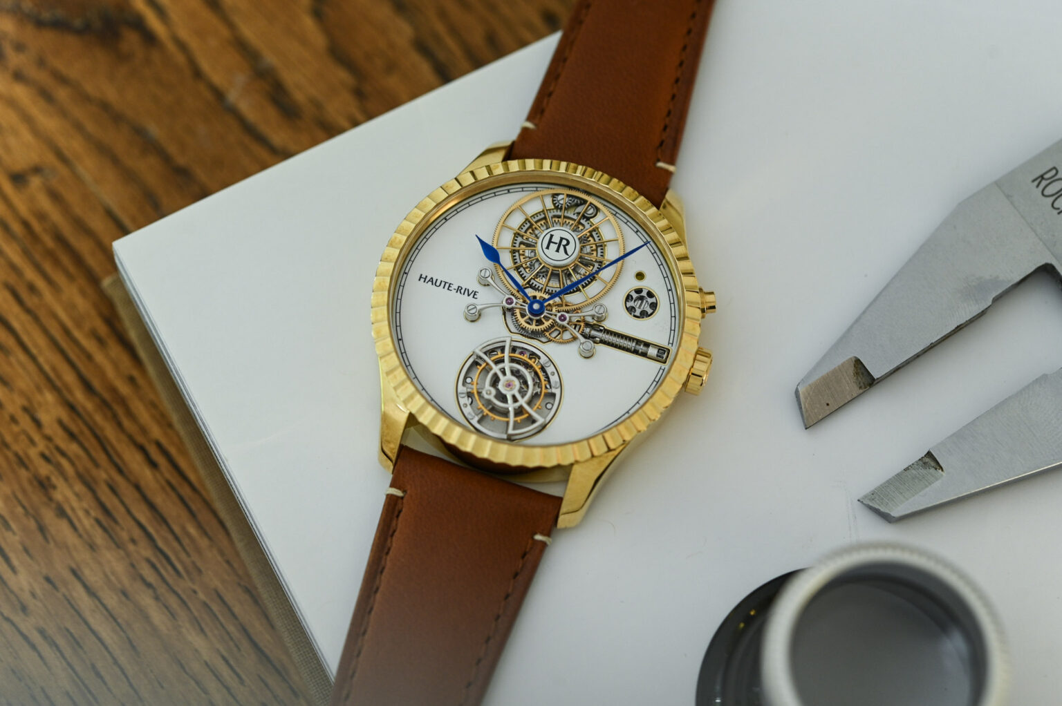 Introducing: Haute-Rive Debuts With The Honoris And A 1000-Hour Power ...