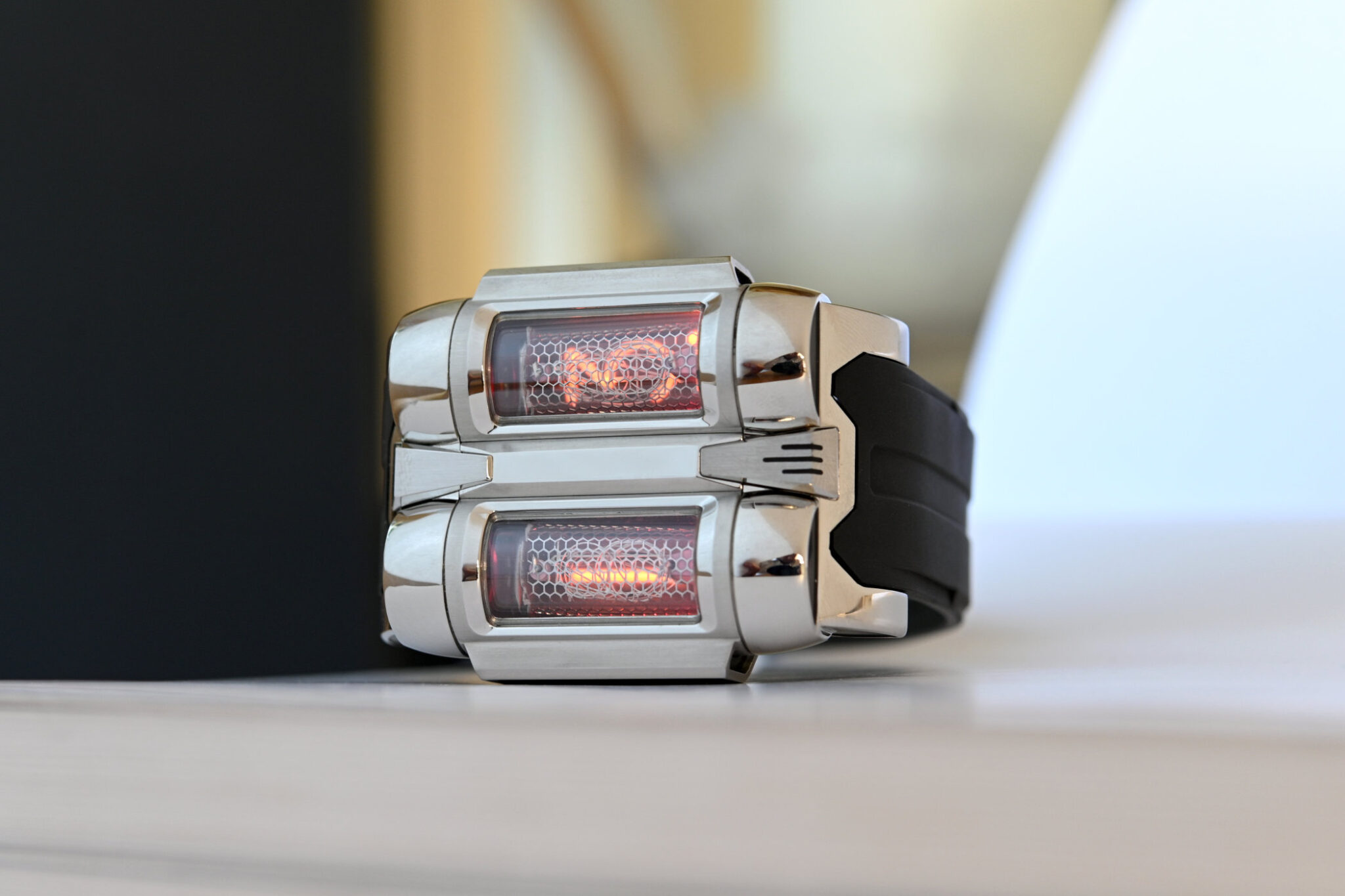 The Quirky Yet Wildly Fascinating Gelfman IN-16 Nixie Watch
