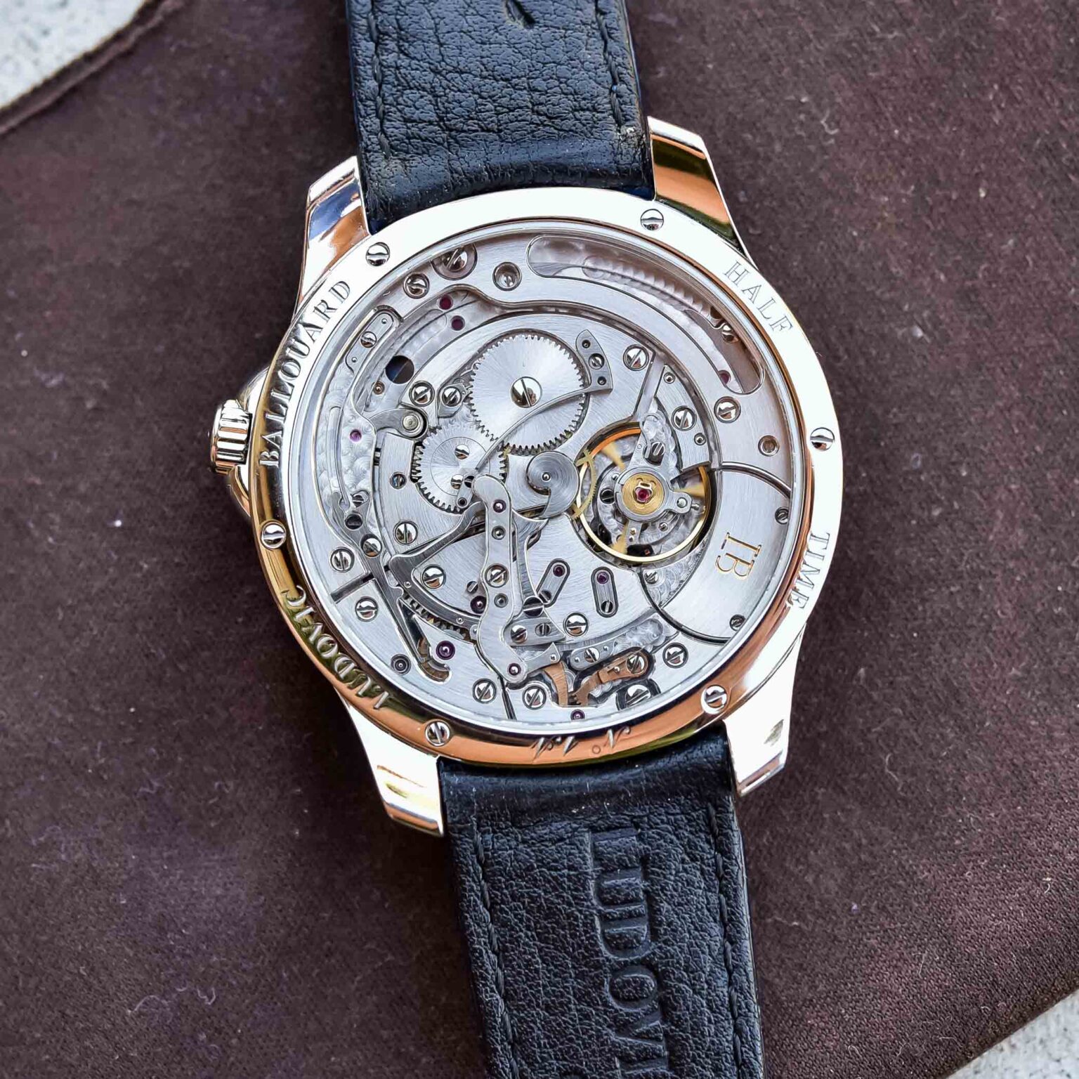 In-Depth: The History of the ETA Peseux 7001, The Hand-Wound Classic