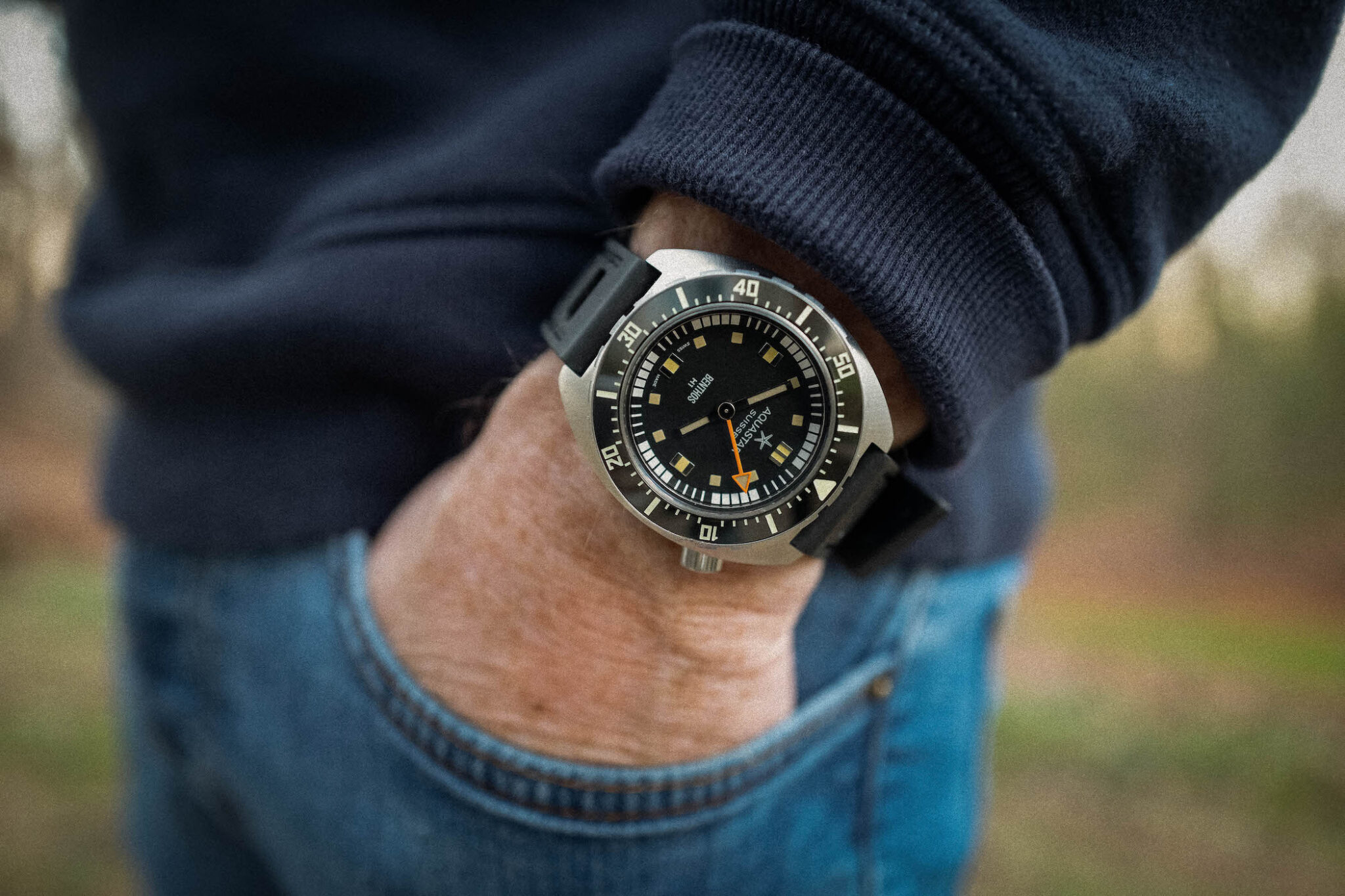 First Look: The New Aquastar Benthos Heritage H1