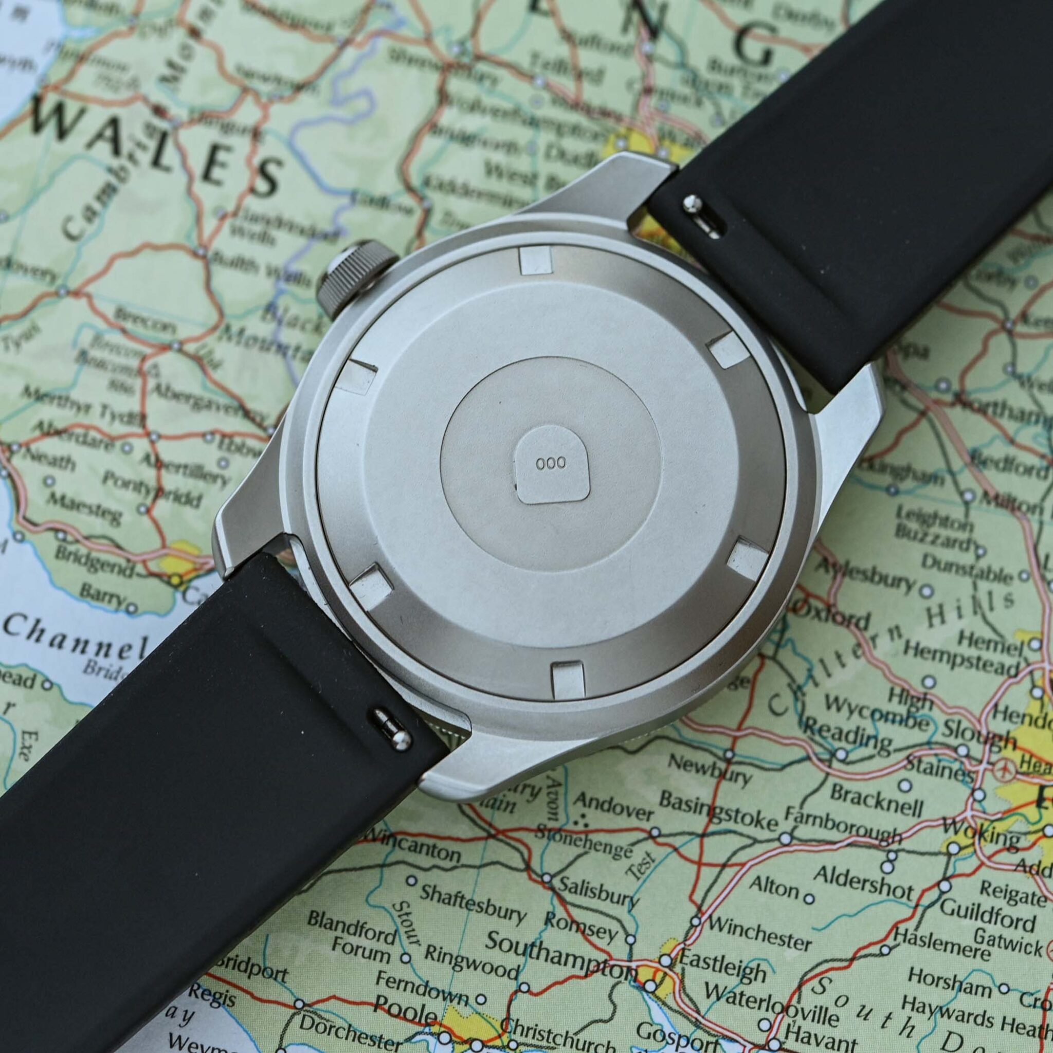 Hands-On: The Accessible Peren Regia Automatic 39 Diver