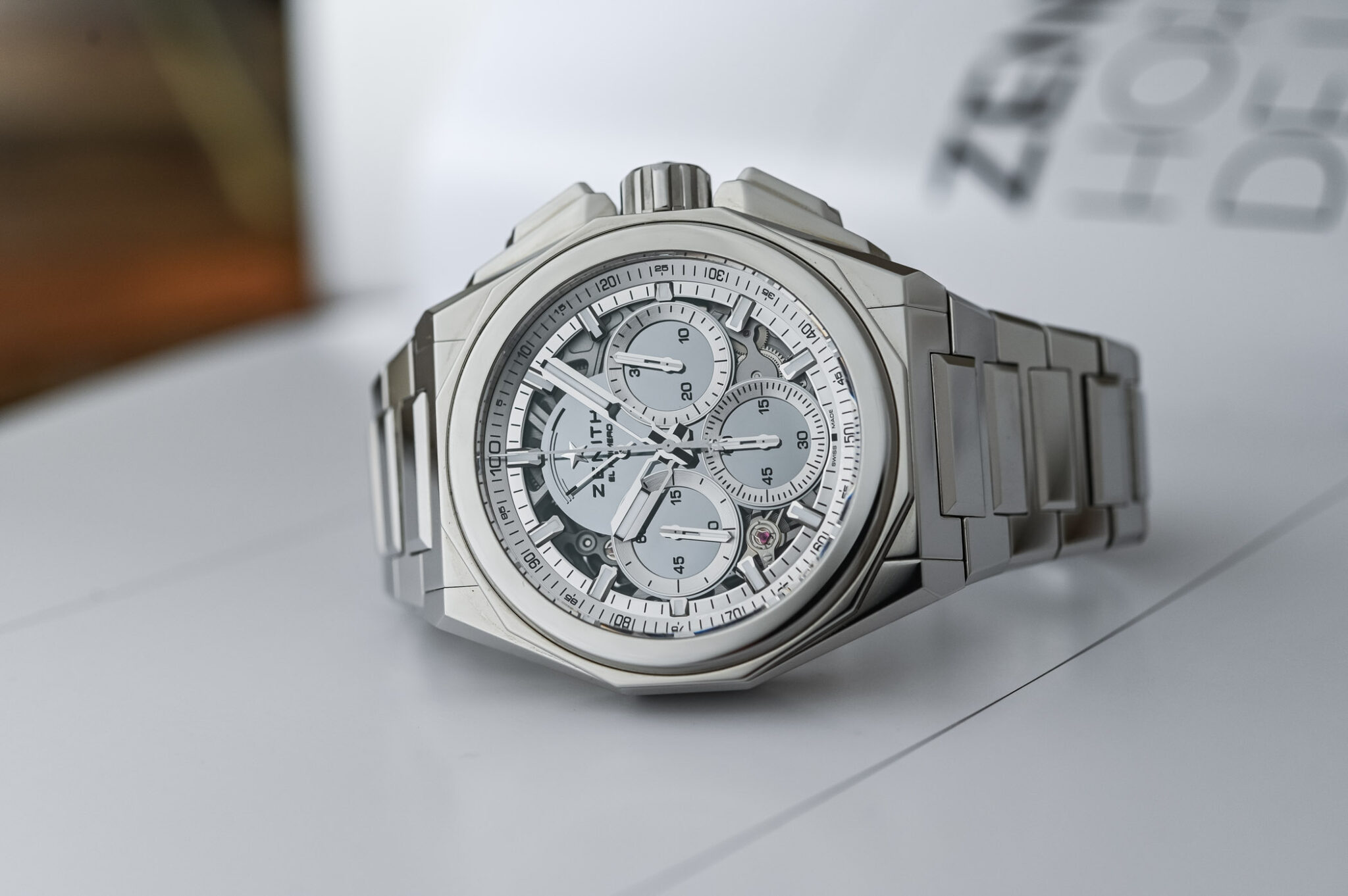 Tthe Profoundly Dazzling Zenith Defy Extreme Mirror