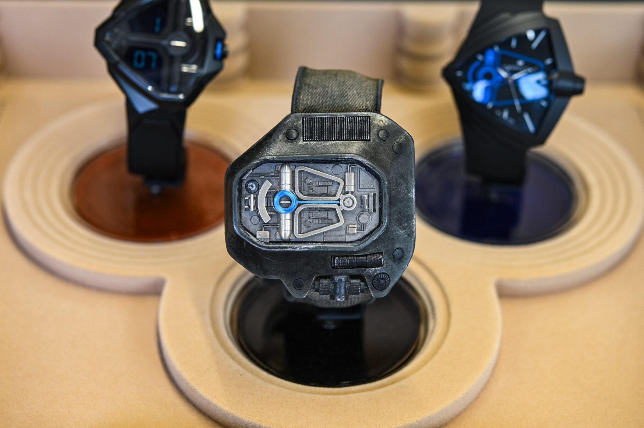 Neue Uhr: Hamilton Ventura Edge Dune & Ventura XXL Bright Dune LE