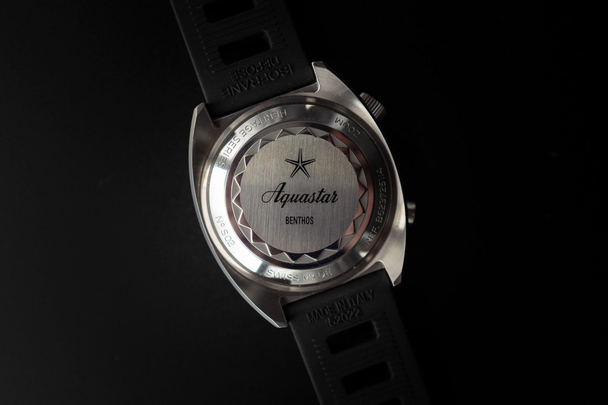 First Look: The Aquastar Benthos 500, Back With The Original Central ...