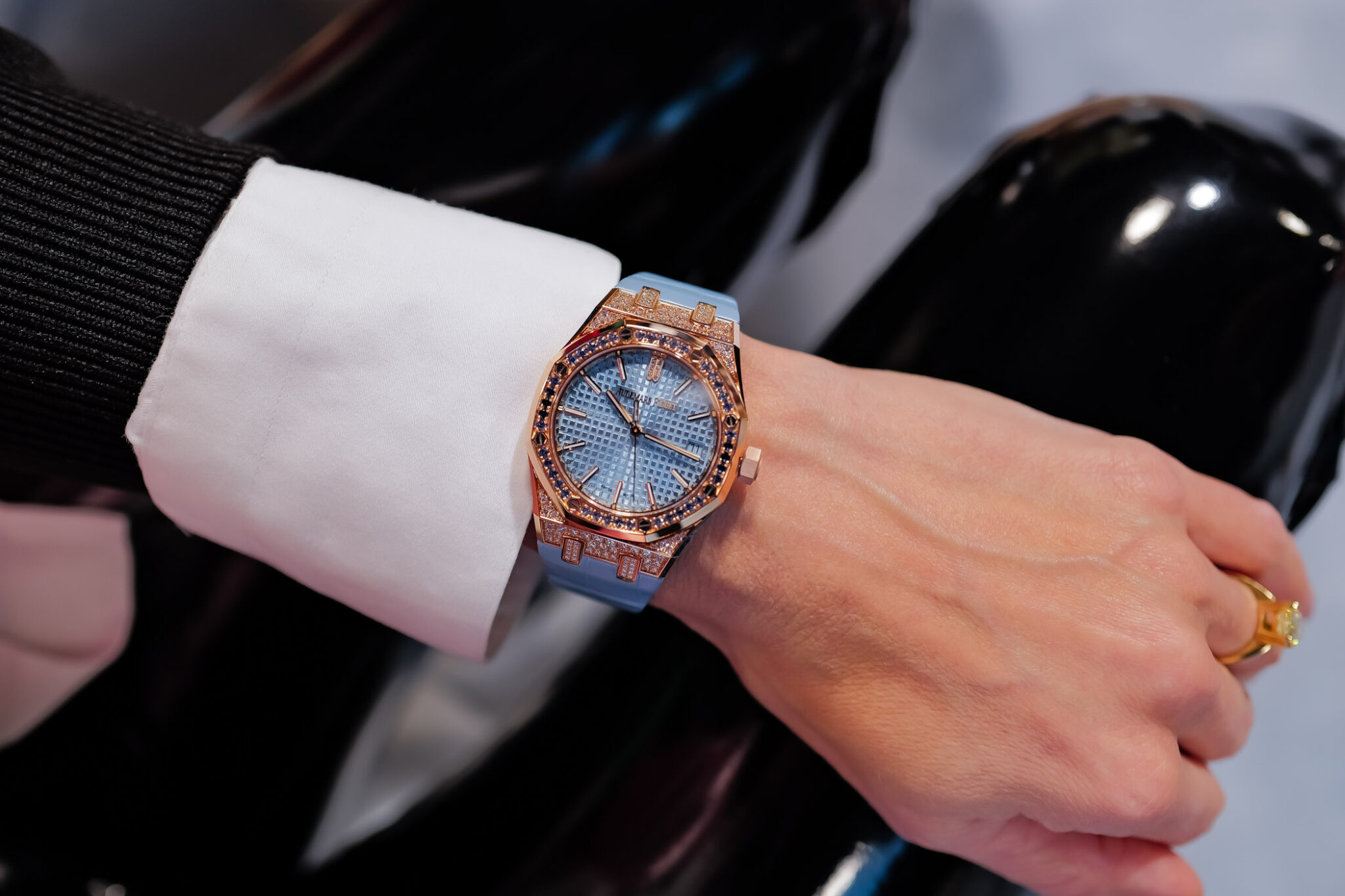 First Look: New Precious Versions of the AP Royal Oak Selfwinding 37mm