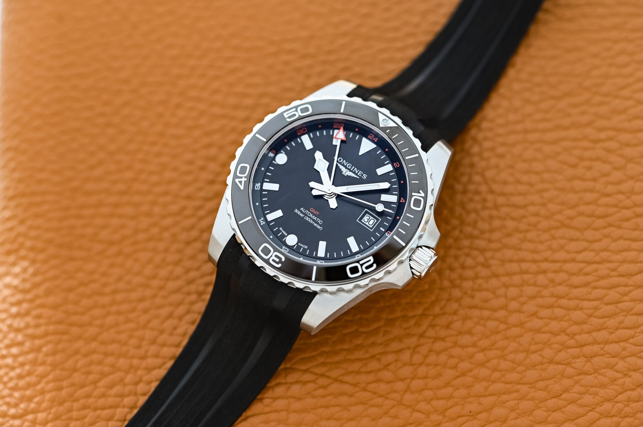 First Look: The new Longines HydroConquest GMT 43mm collection