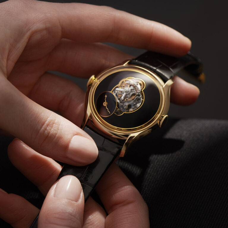 Introducing: The New Onyx Edition of the MB&F LM Flying T