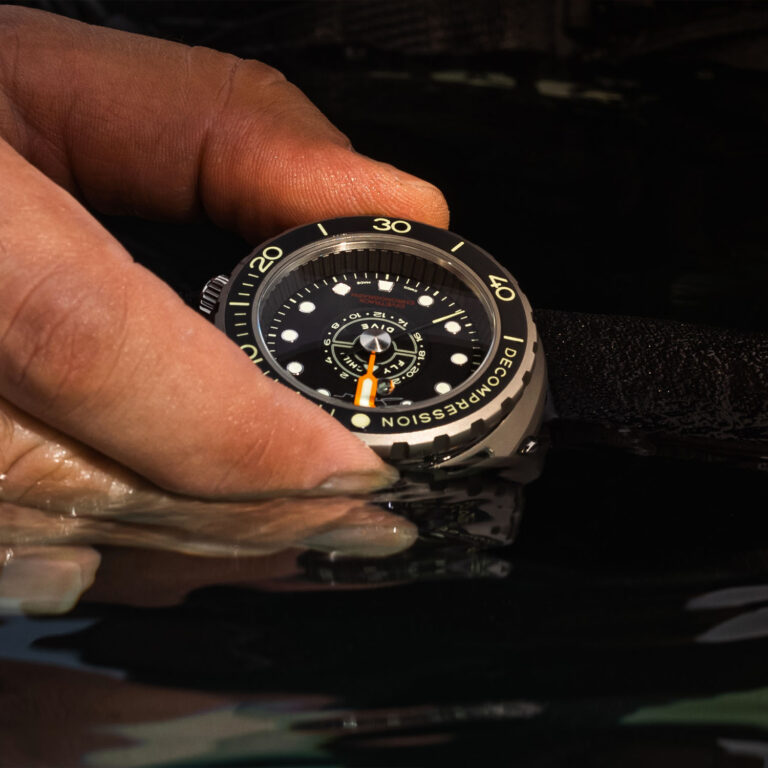 Introducing: Singer Divetrack, An Unprecedented Take on the Dive Watch