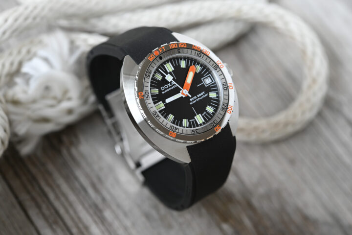 First Look: The New 39mm Doxa SUB 200T Collection (incl. Video)