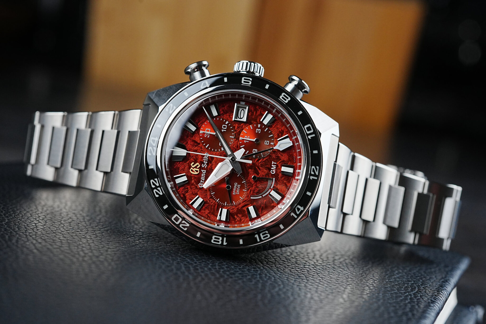 First Look: Grand Seiko Spring Drive Chronograph GMT Tokyo Lion SBGC275