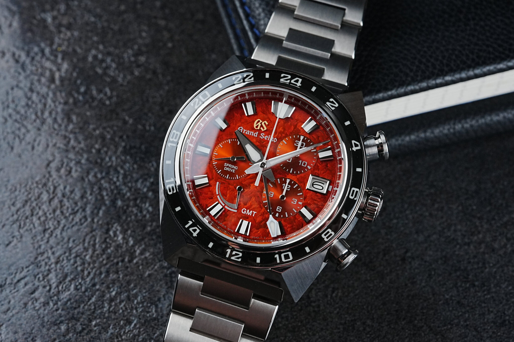 First Look: Grand Seiko Spring Drive Chronograph GMT Tokyo Lion SBGC275