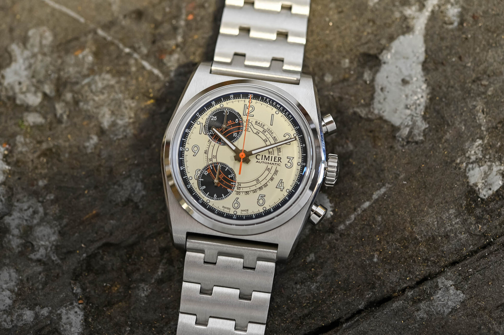 First Look: The Vintage-Inspired Cimier 711 Heritage Chronograph