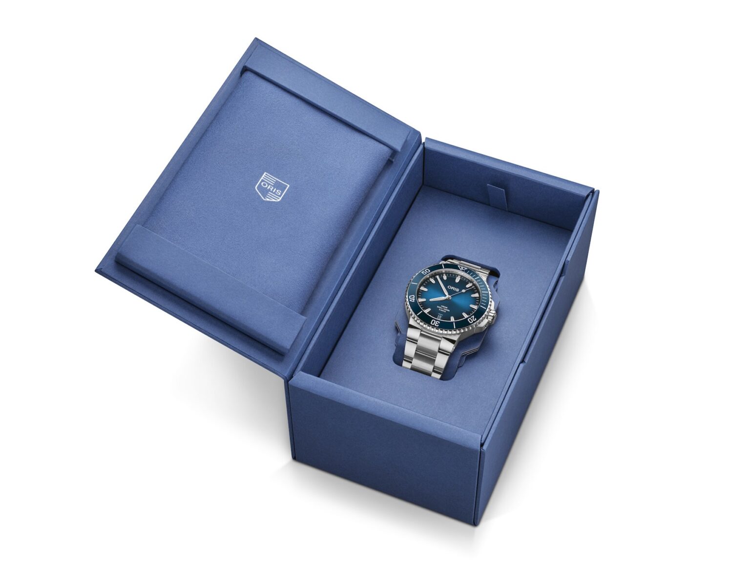 First Look: The Subtle Upgrades of the Oris Aquis Date Collection