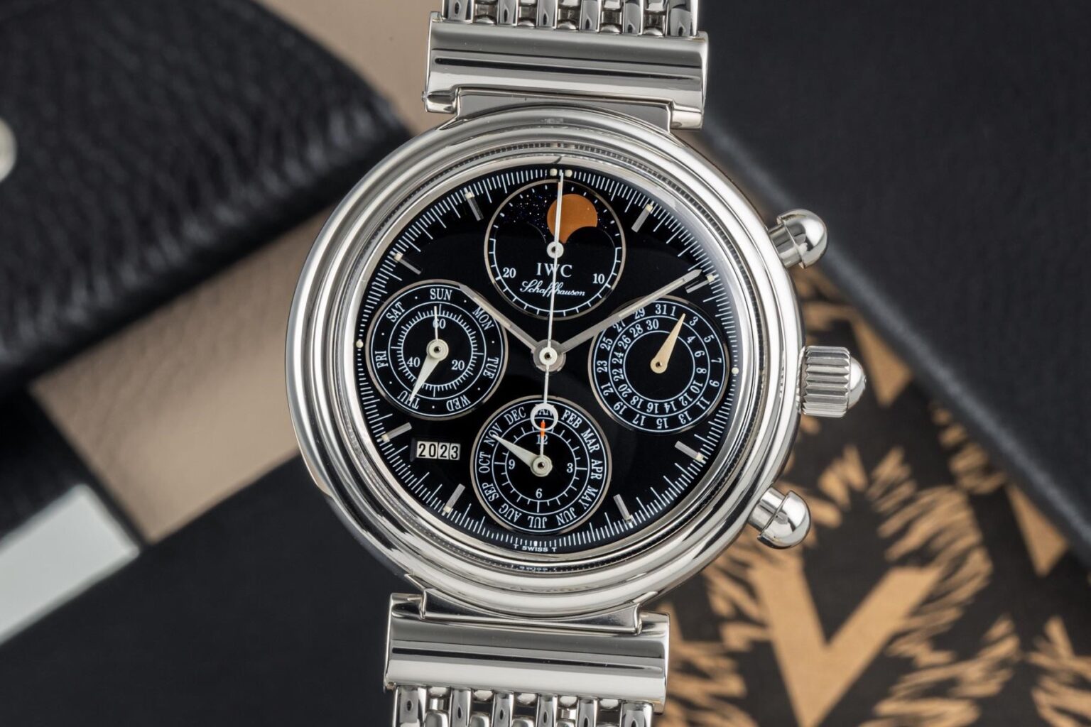 In-Depth: Everything You Should Know about the Legendary Valjoux 7750 ...