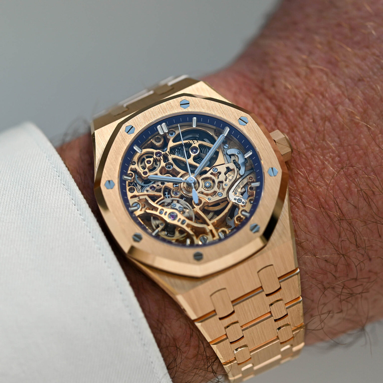 First Look: New Gold Versions of the AP Royal Oak Double Balance Wheel ...