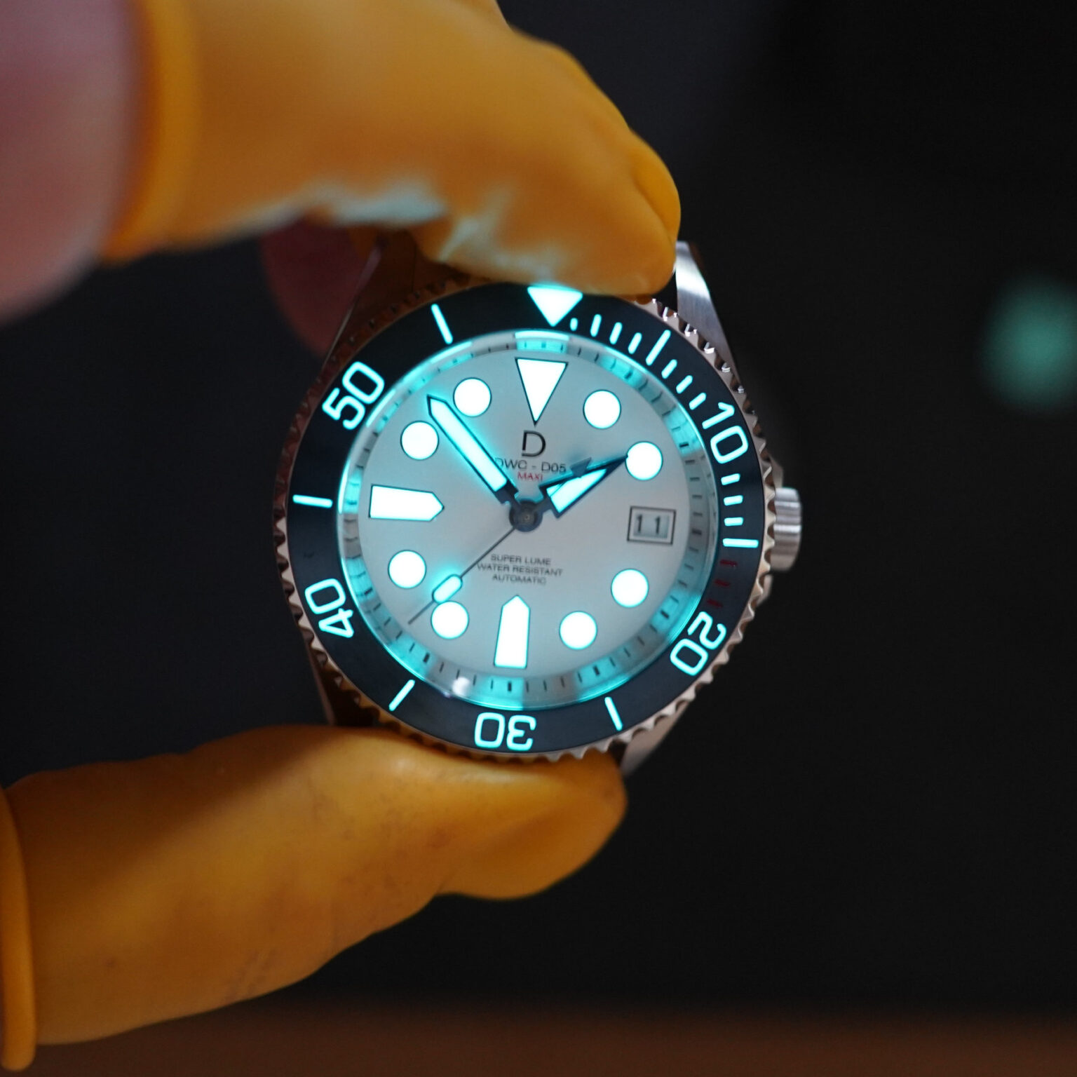 Hands-on: The DIY Watch Club Bluing And Luming Kits