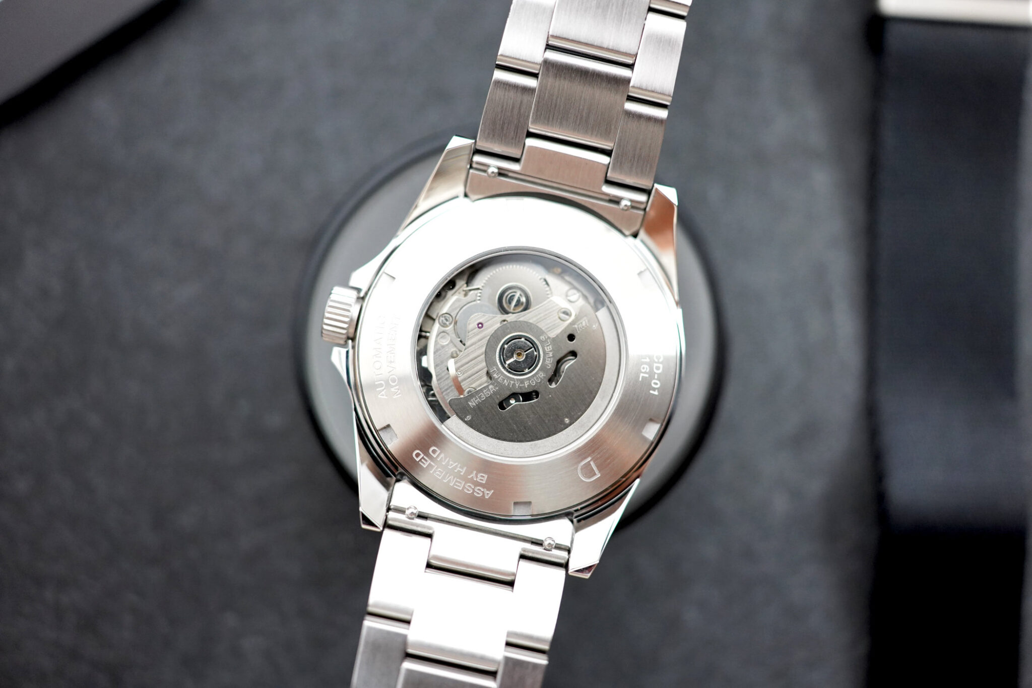 Hands-on: The DIY Watch Club Bluing And Luming Kits