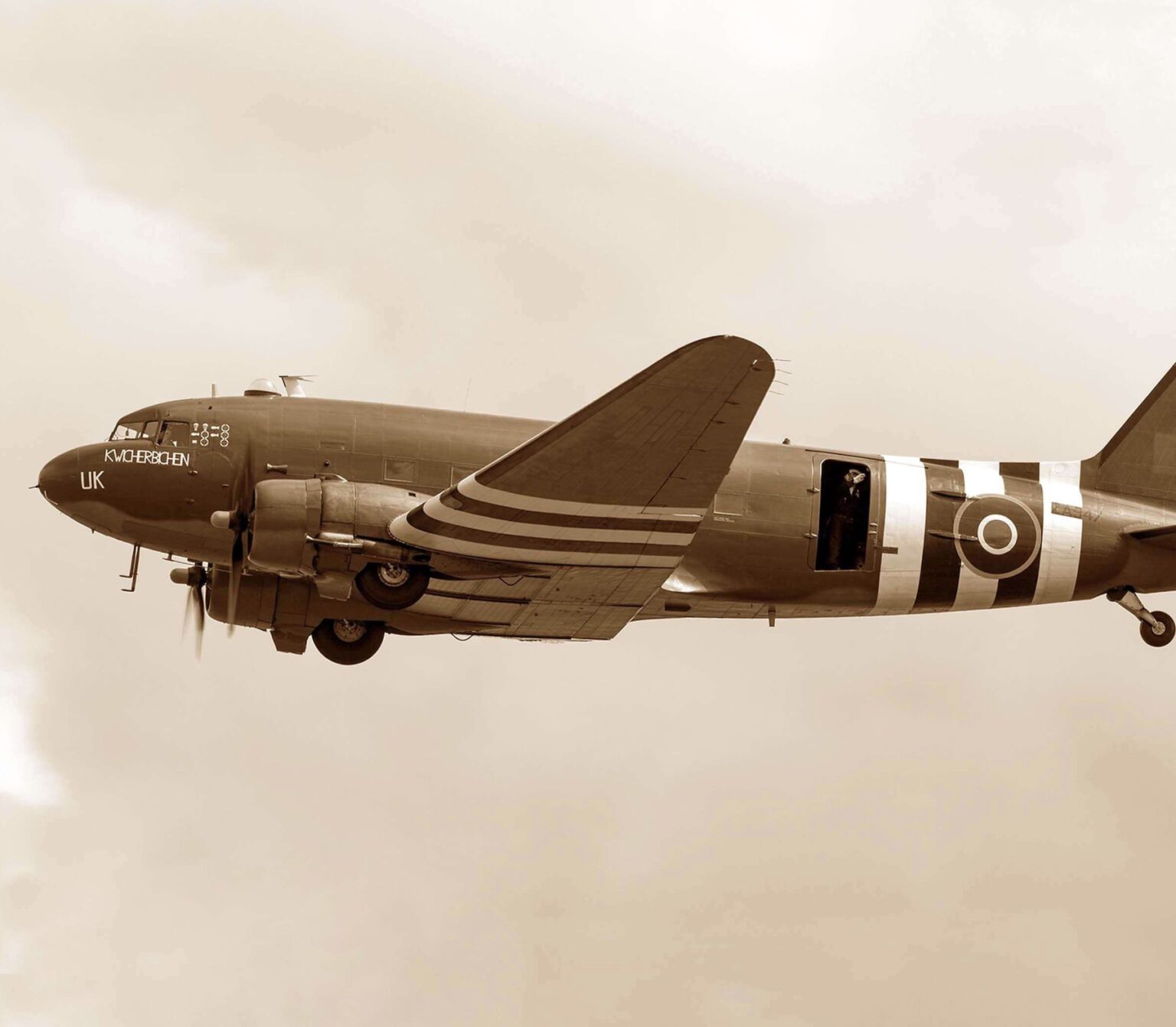 First Look: The Praesidus C-47 A-11 D-Day and Sand Dial, Tribute to the ...