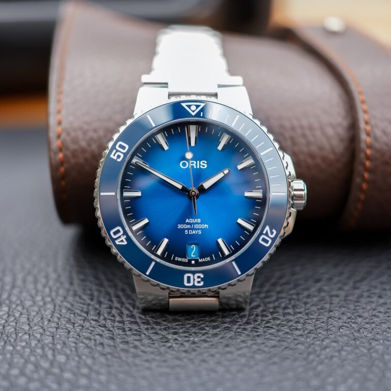 Video Review: The New Oris Aquis Date Compared to the Old Model
