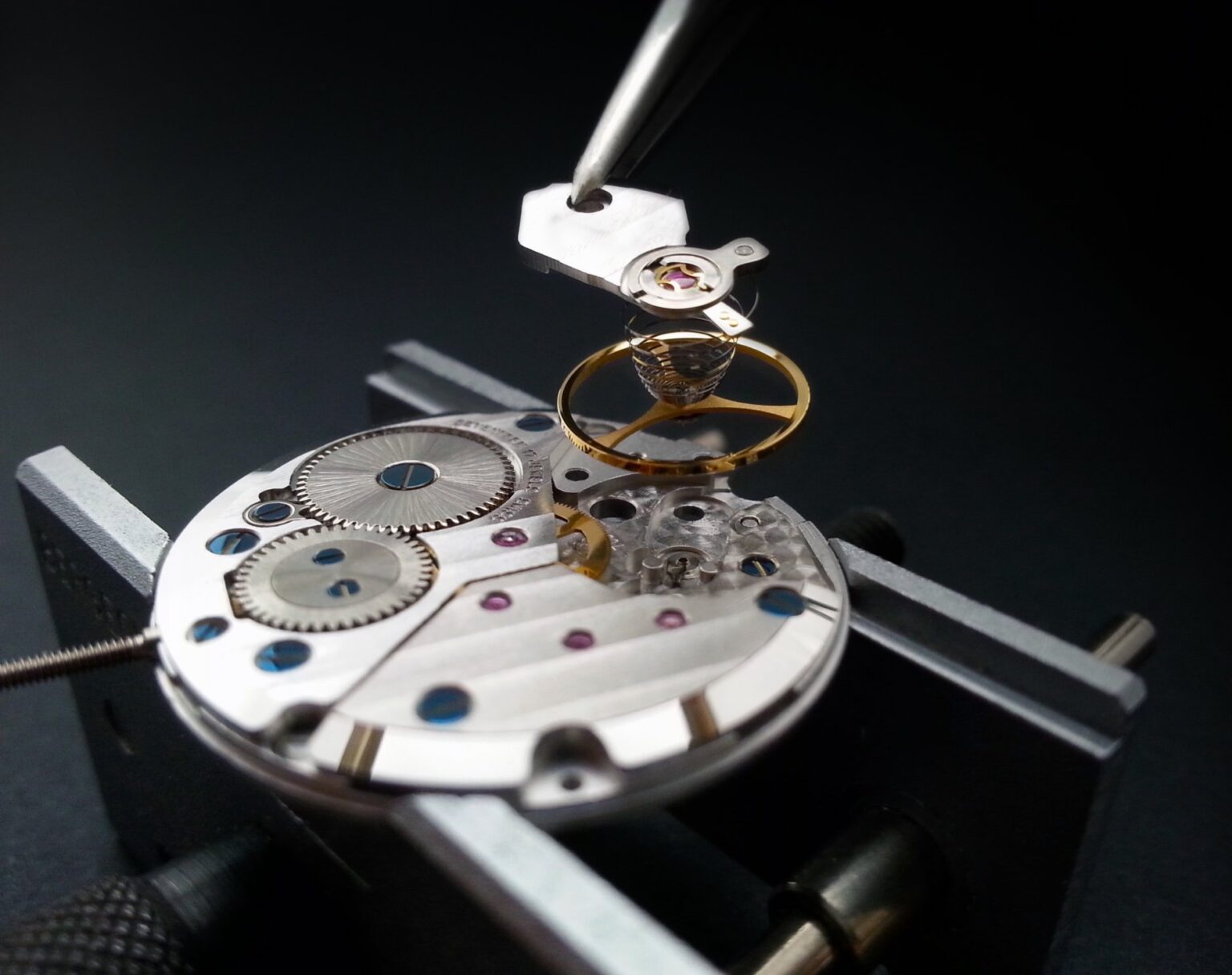 In-Depth: The History of the ETA Peseux 7001, The Hand-Wound Classic