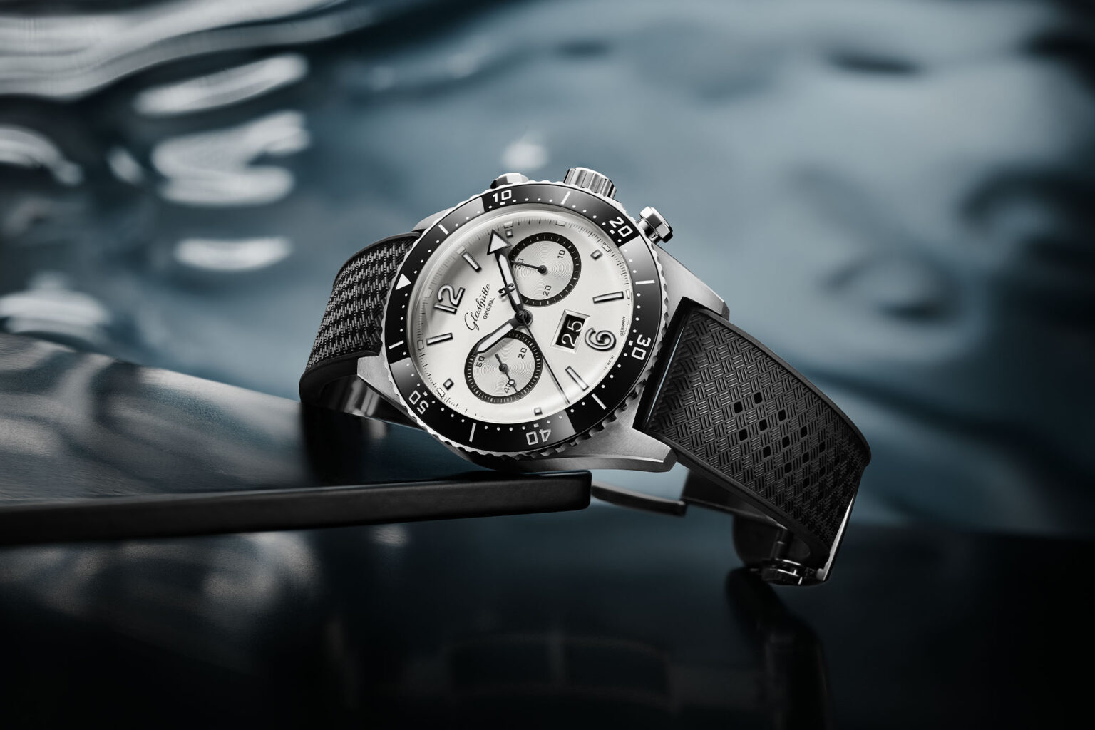 Introducing: Glashutte Original SeaQ Chronograph Silver Screen