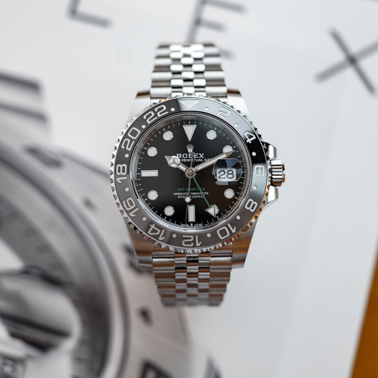 Opinion: The Rolex GMT-Master II Bruce Wayne isn't Boring, It's a Great ...