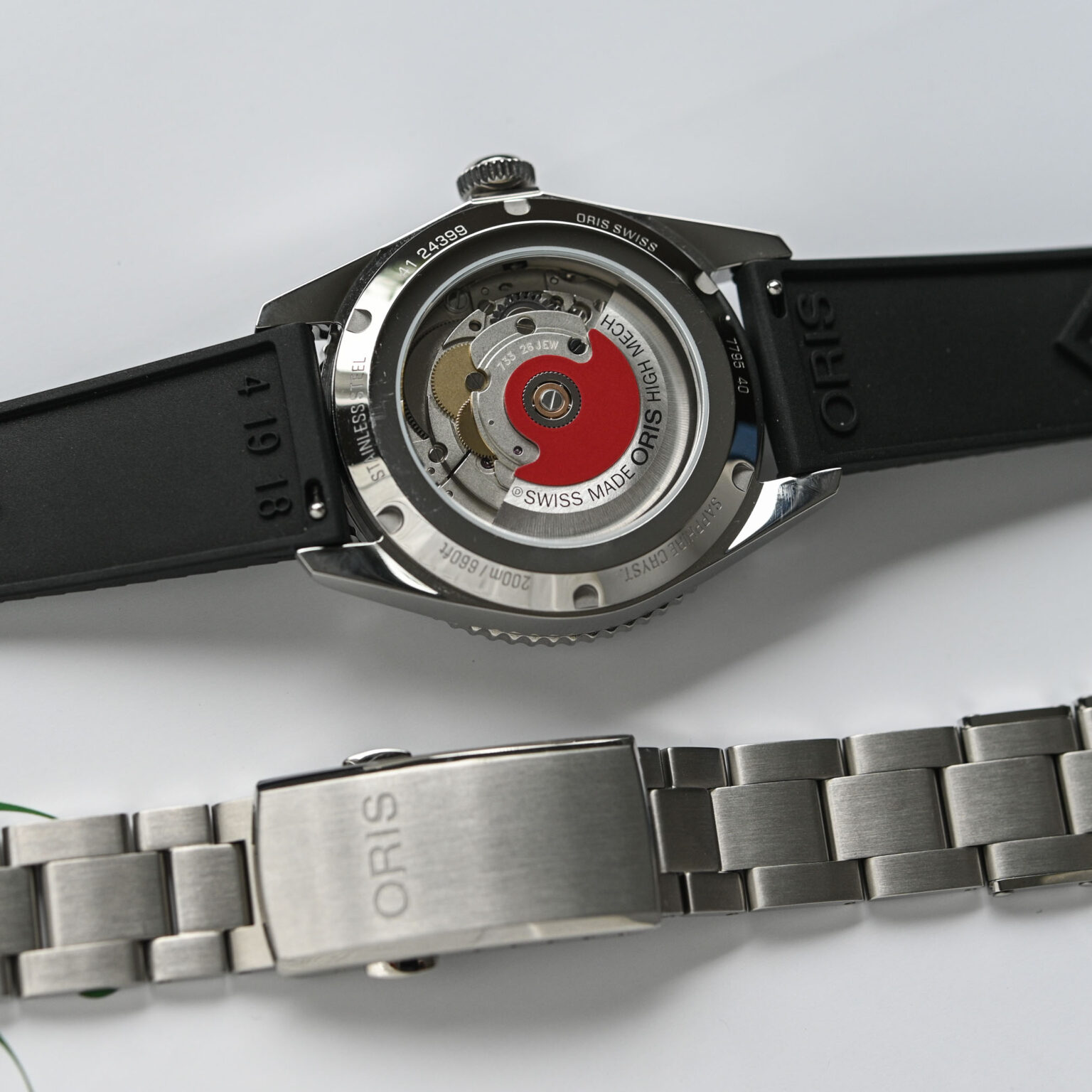 Hands-On: The New Oris Divers Date, Replacing the Sixty-Five (Incl. Video)